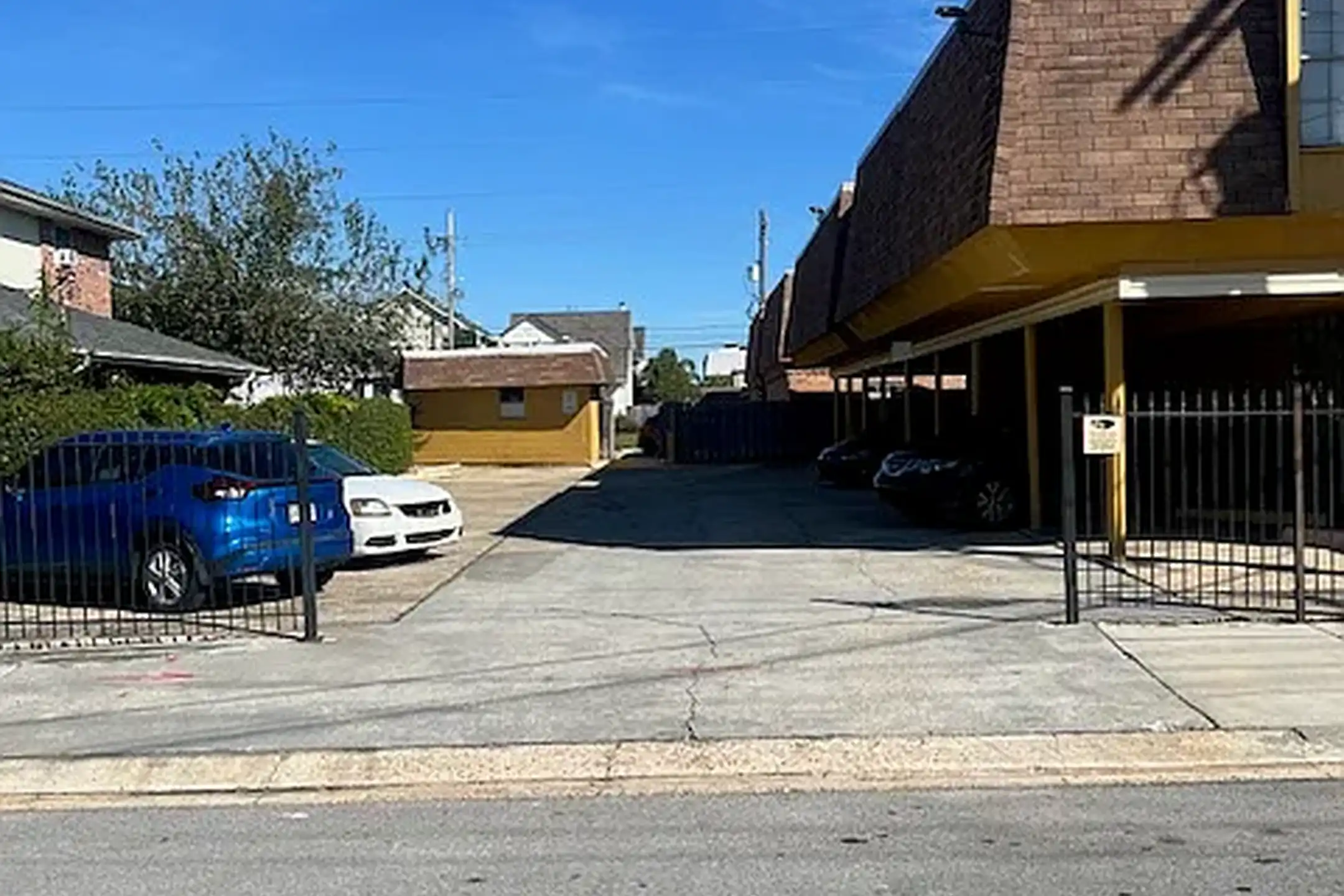 6564 Fleur DeLis Apartments - New Orleans, LA 70124 | ApartmentGuide.com
