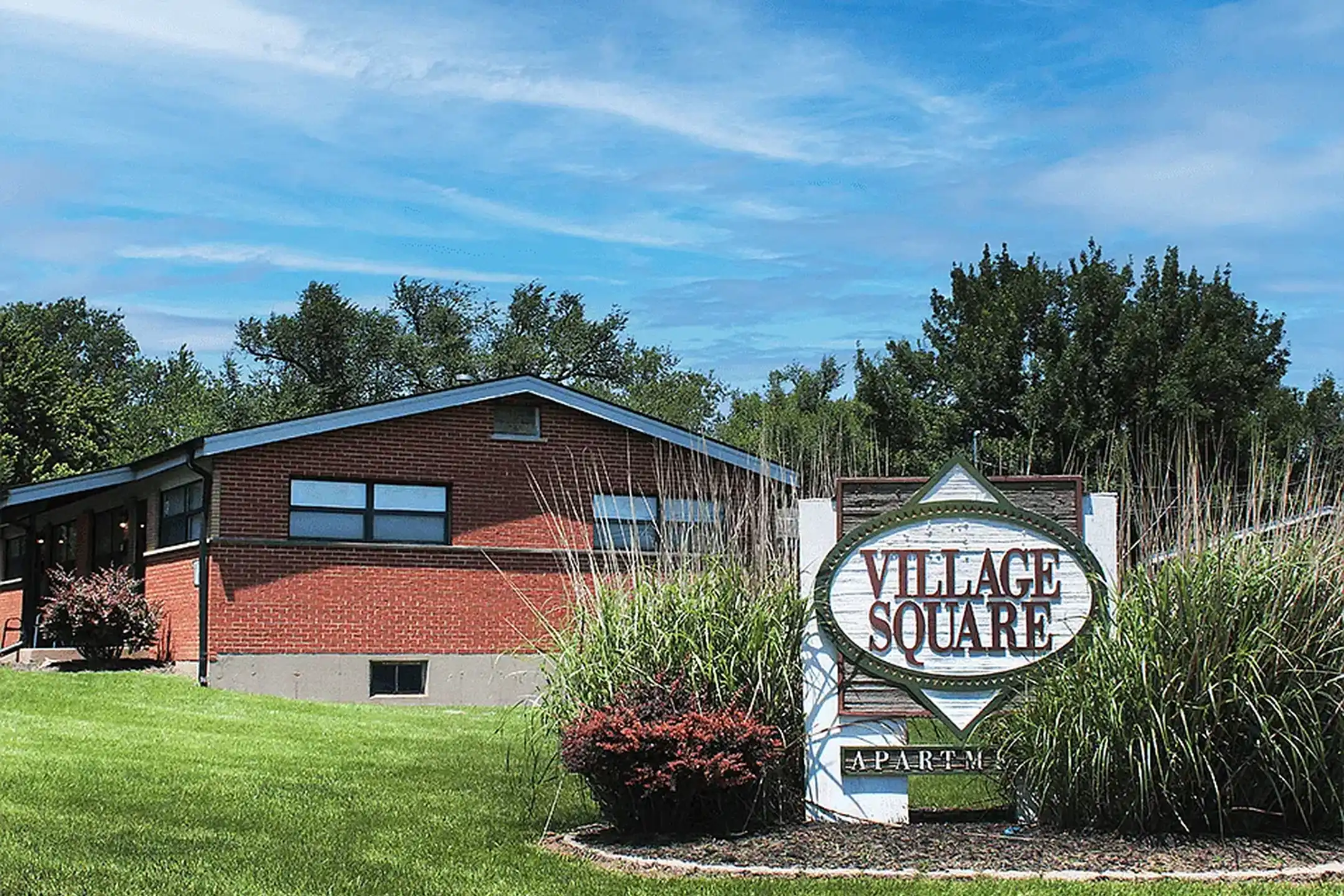 Village Square - Hazelwood, MO 63042 | ApartmentGuide.com