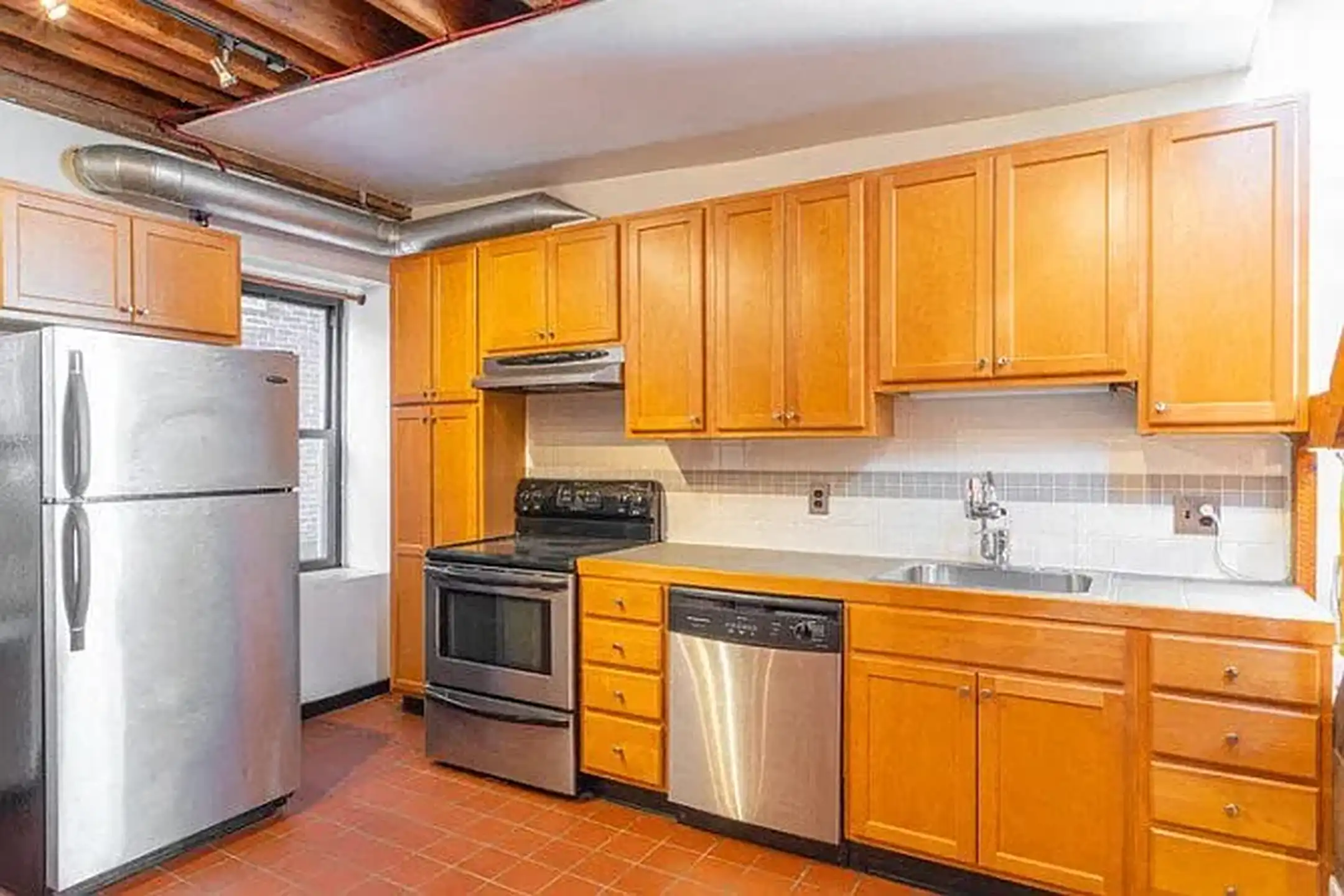 Mariners Court Apartments - Philadelphia, PA 19106 | ApartmentGuide.com