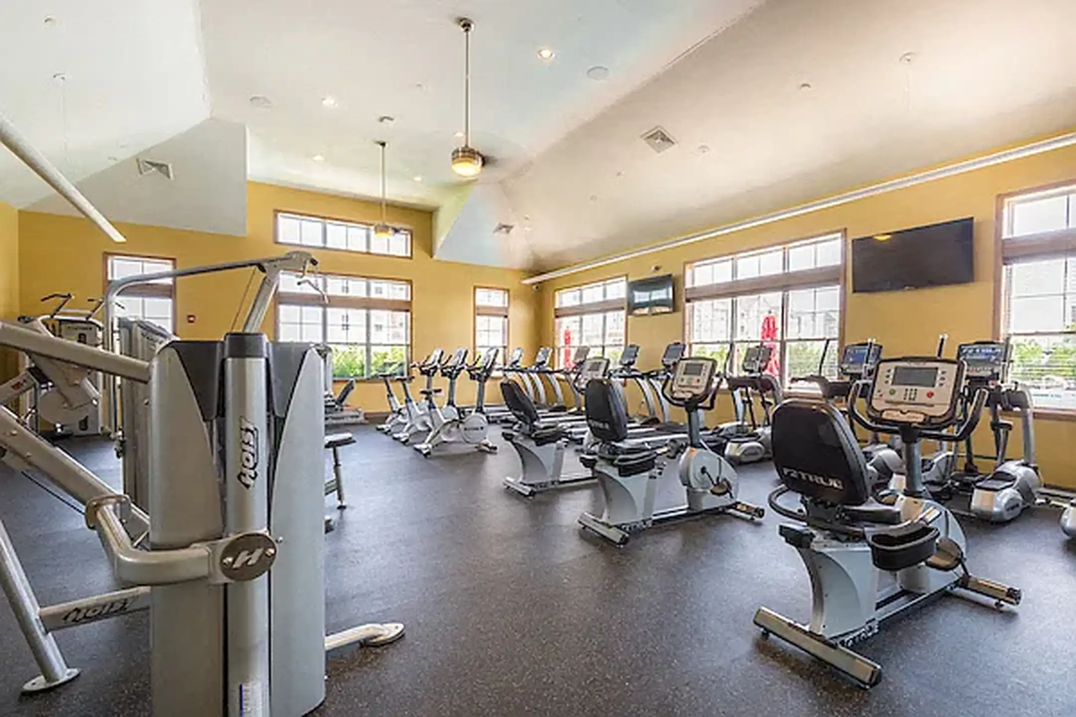 Madison Farms - Easton, PA 18045 | ApartmentGuide.com