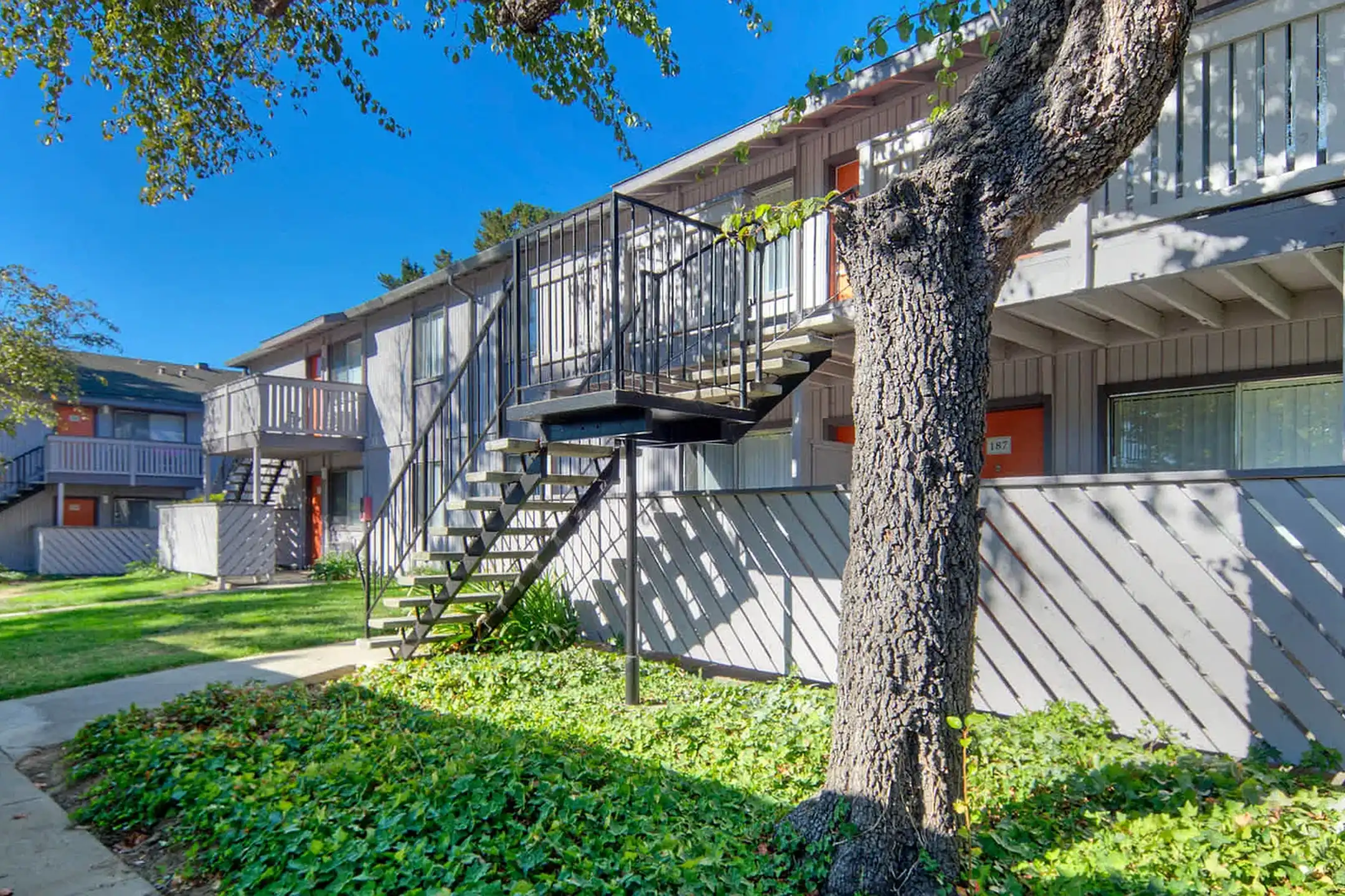 Parkside - Union City, CA 94587 | ApartmentGuide.com