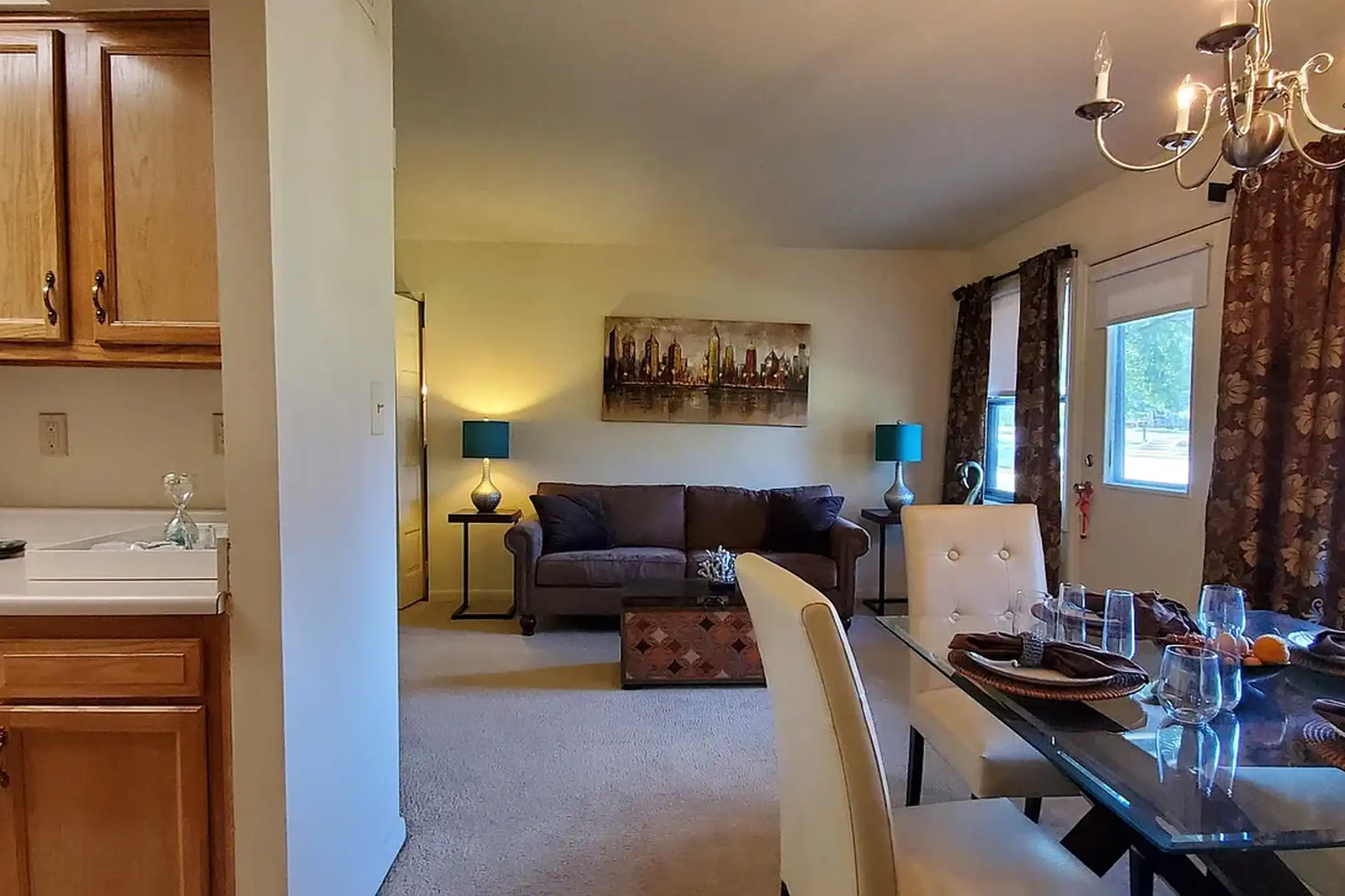 Hillendale Gate - Parkville, MD 21234 | ApartmentGuide.com