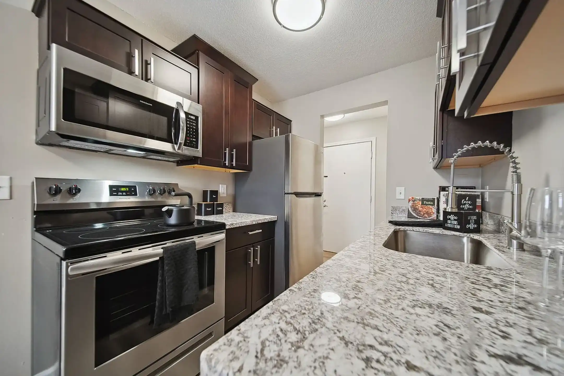 Atlas Pointe Apartments - Brooklyn Center, MN 55430 | ApartmentGuide.com