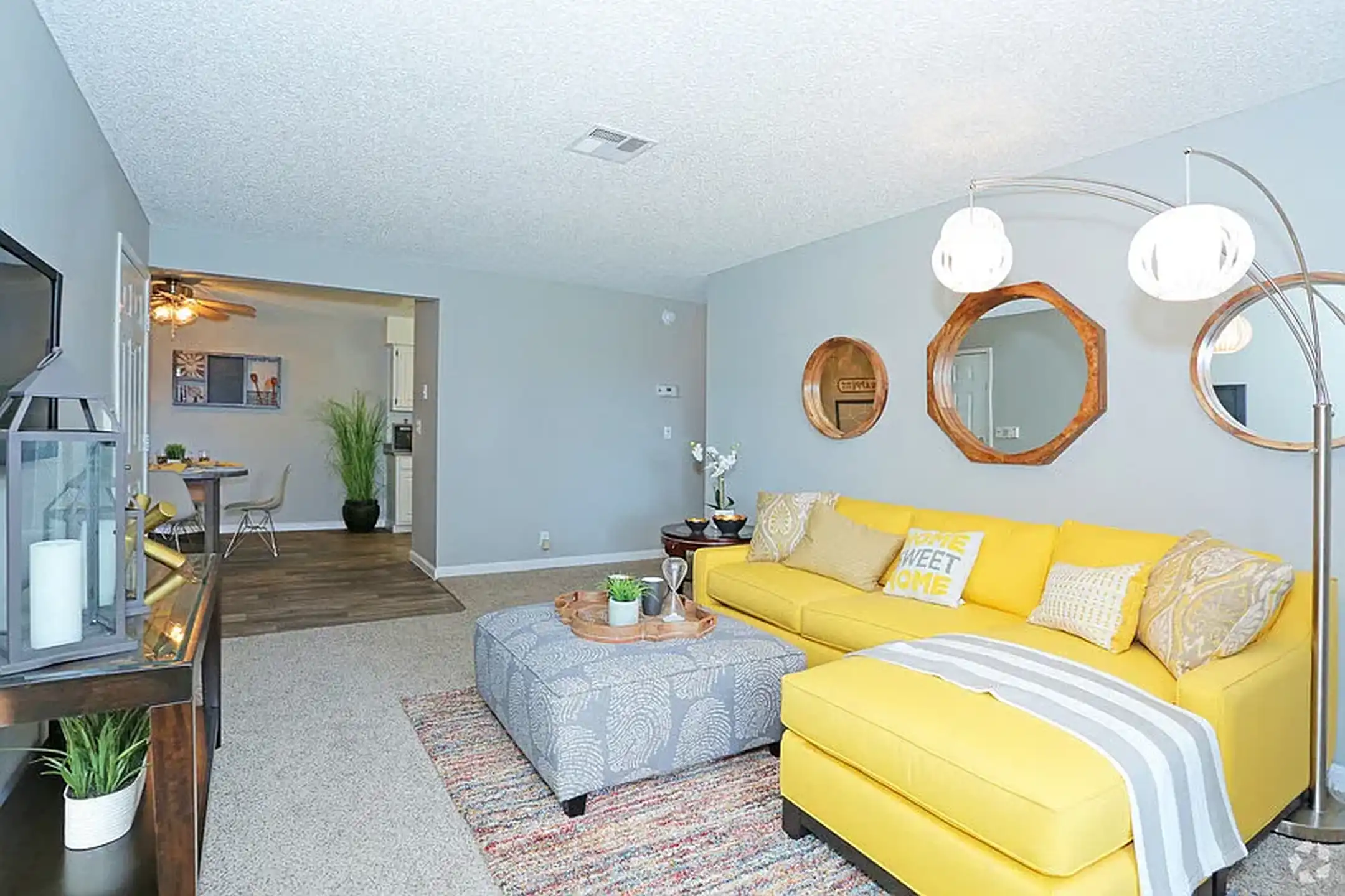Sunset Pointe Apartments - Las Vegas, NV 89119 | ApartmentGuide.com