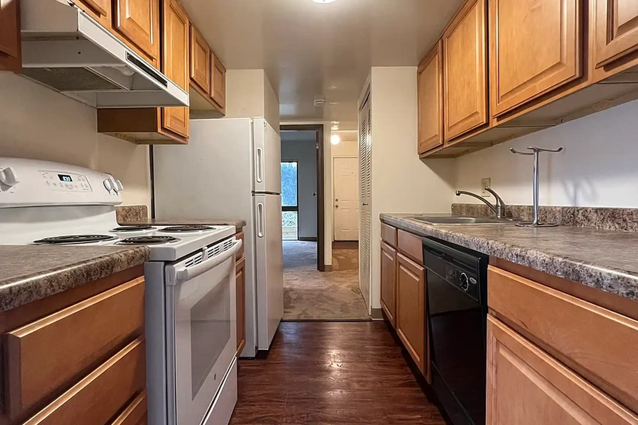 Maiden Square Apartments - Washington, PA 15301 | ApartmentGuide.com