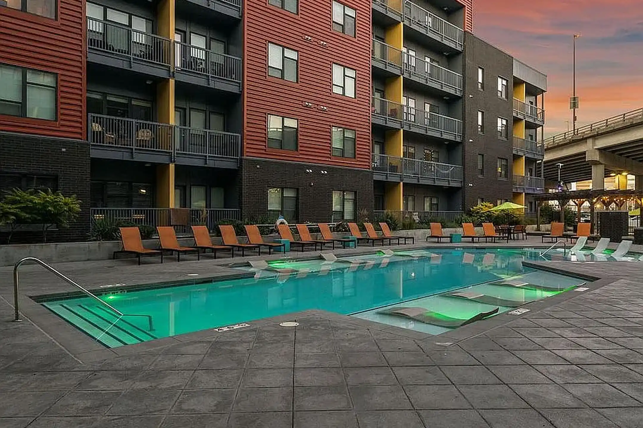 Crossroads Westside - Kansas City, MO 64108 | ApartmentGuide.com