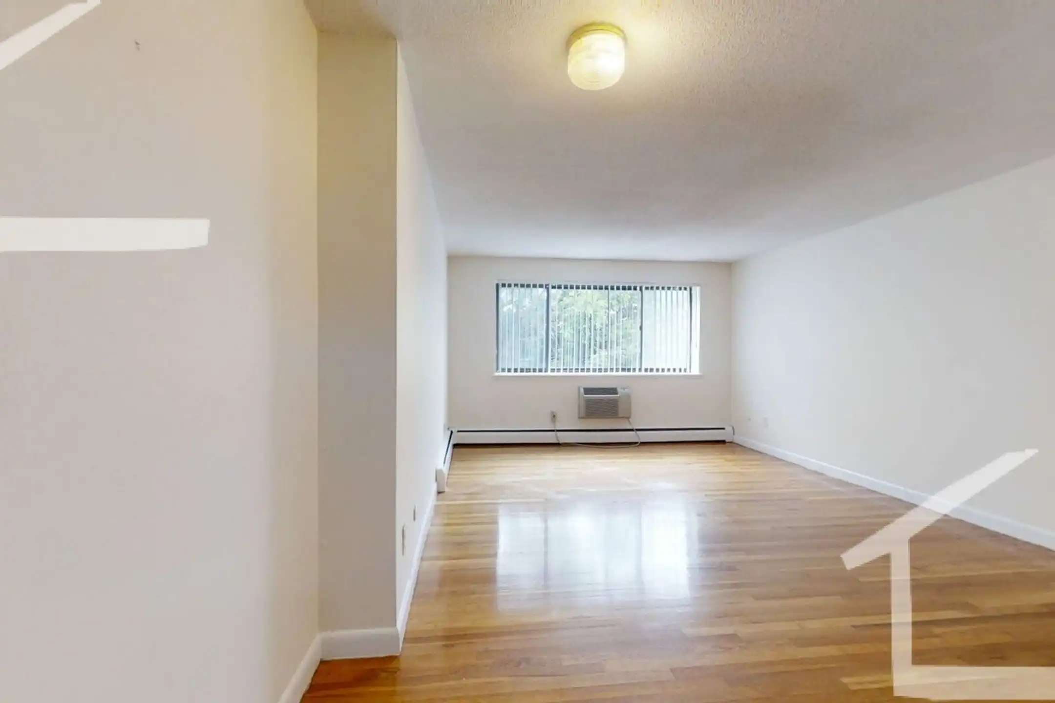 132 Dustin St - Boston, MA 02135 | ApartmentGuide.com