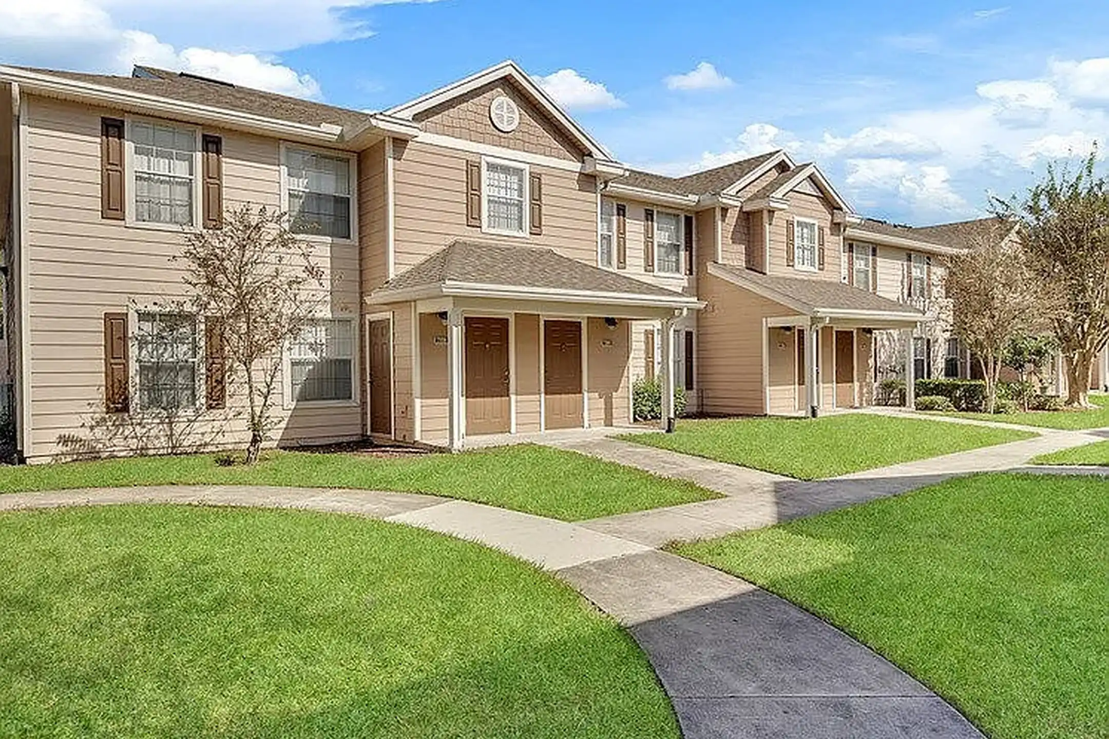 Brittany Bay I - Naples, FL 34119 | ApartmentGuide.com