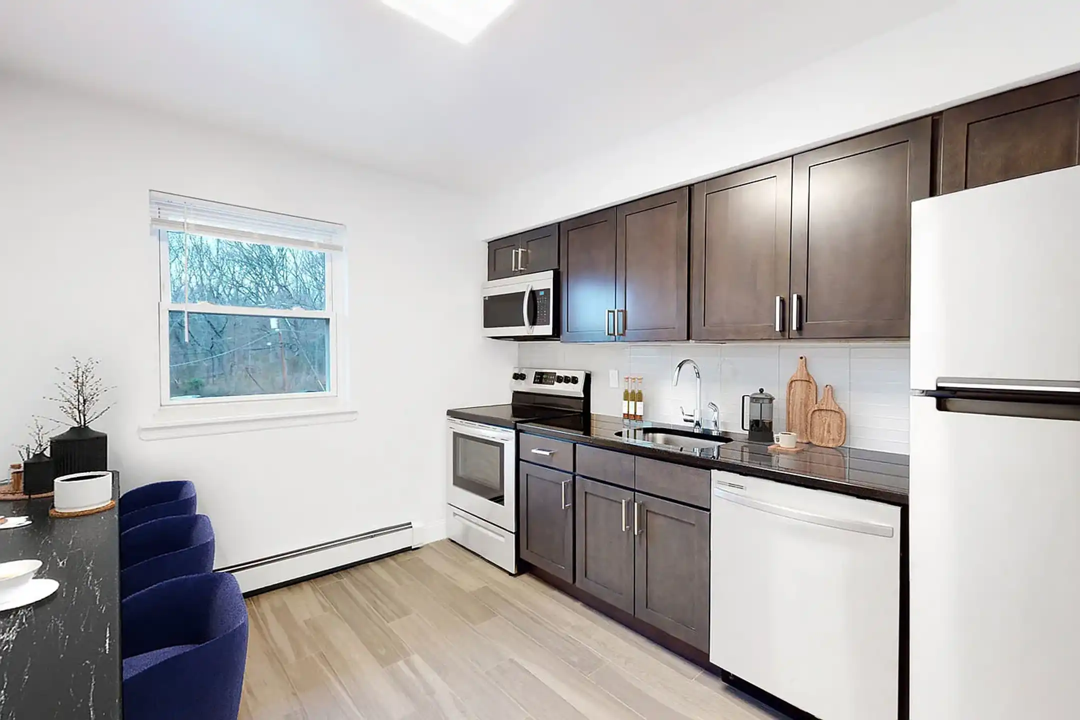 Stratford Apartments - Old Bridge, NJ 08857 | ApartmentGuide.com