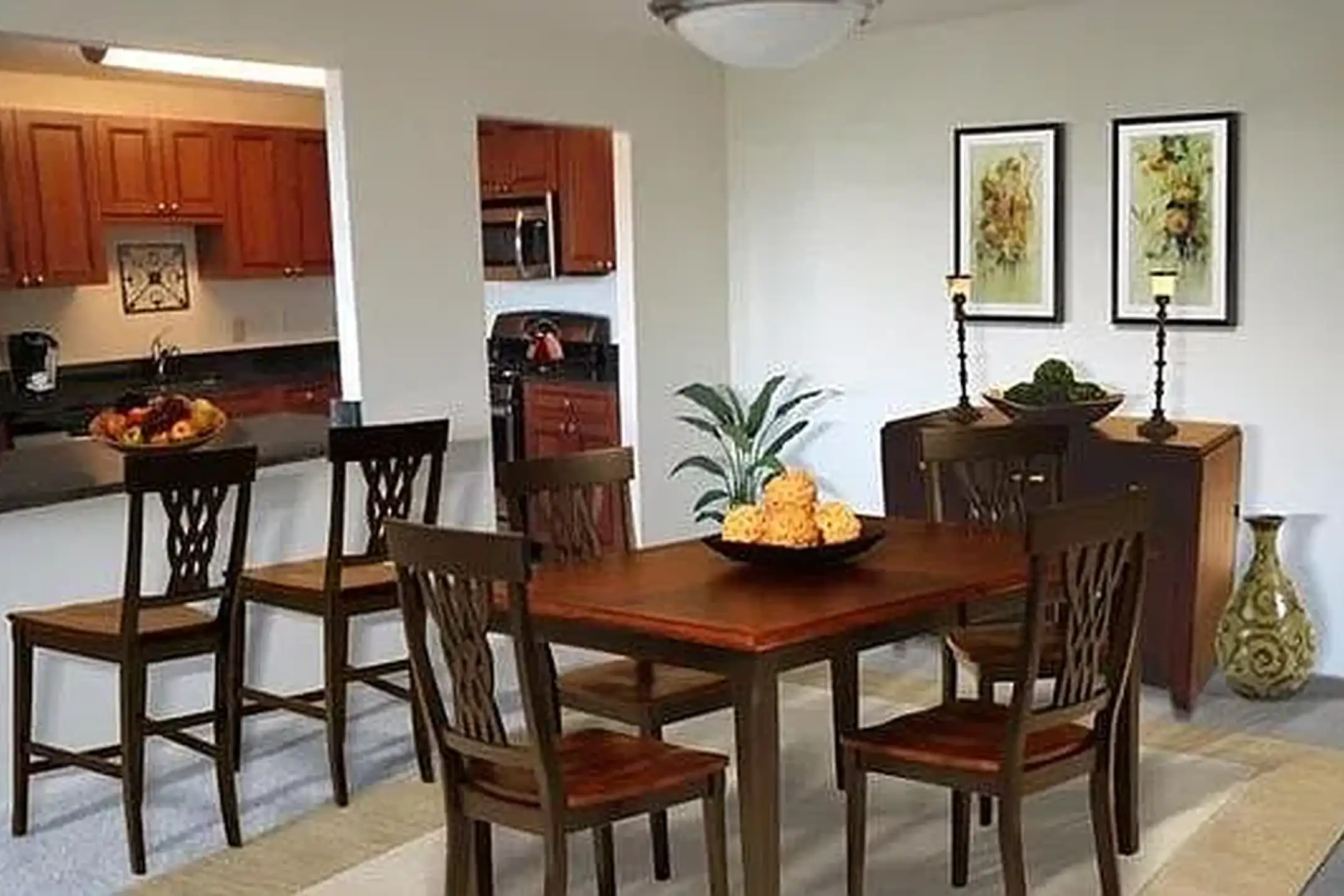 Topaz House - Bethesda, MD 20814 | ApartmentGuide.com