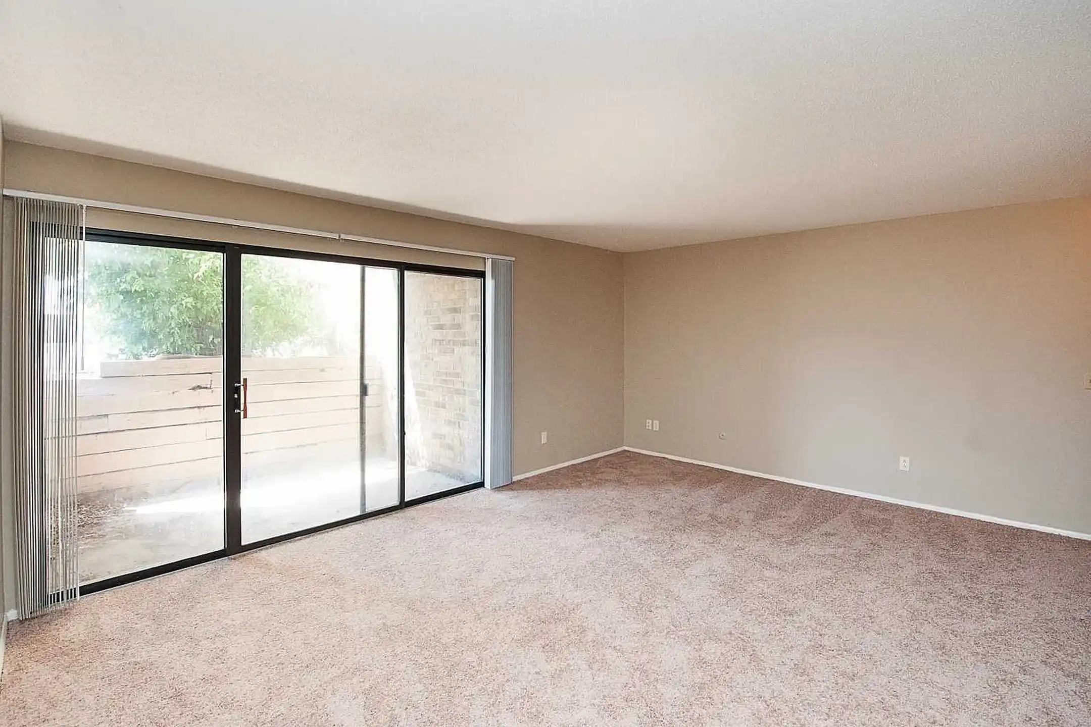 Beacon Point Apartments - Toledo, OH 43614 | ApartmentGuide.com