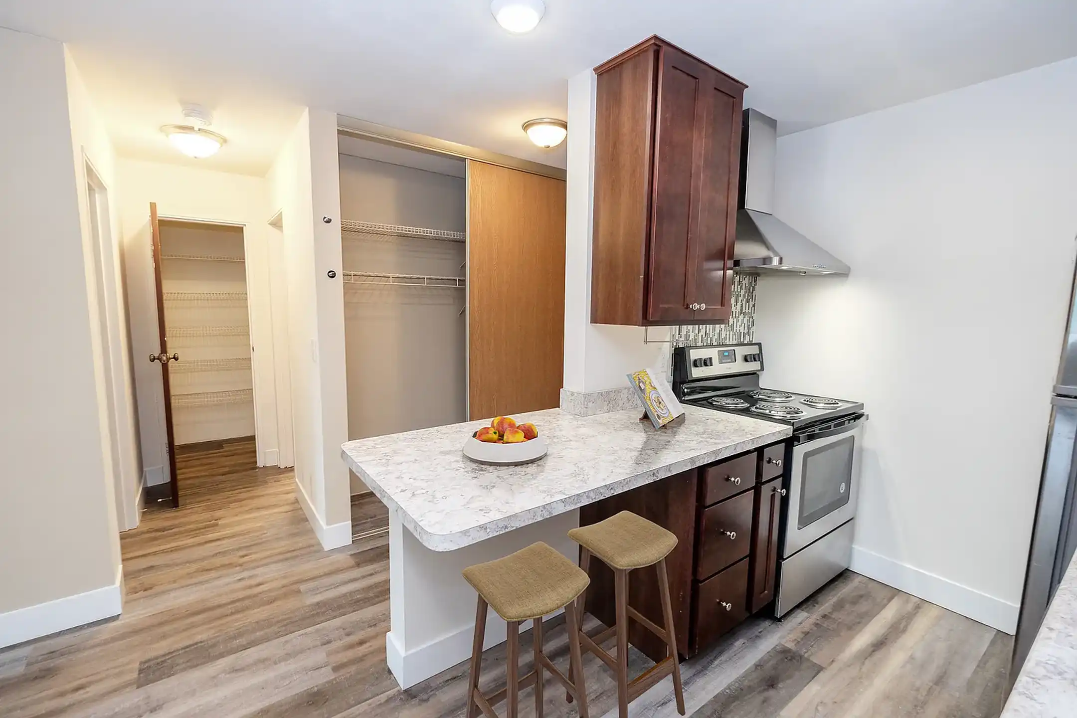 RIVERSIDE FLATS - Minneapolis, MN 55406 | ApartmentGuide.com