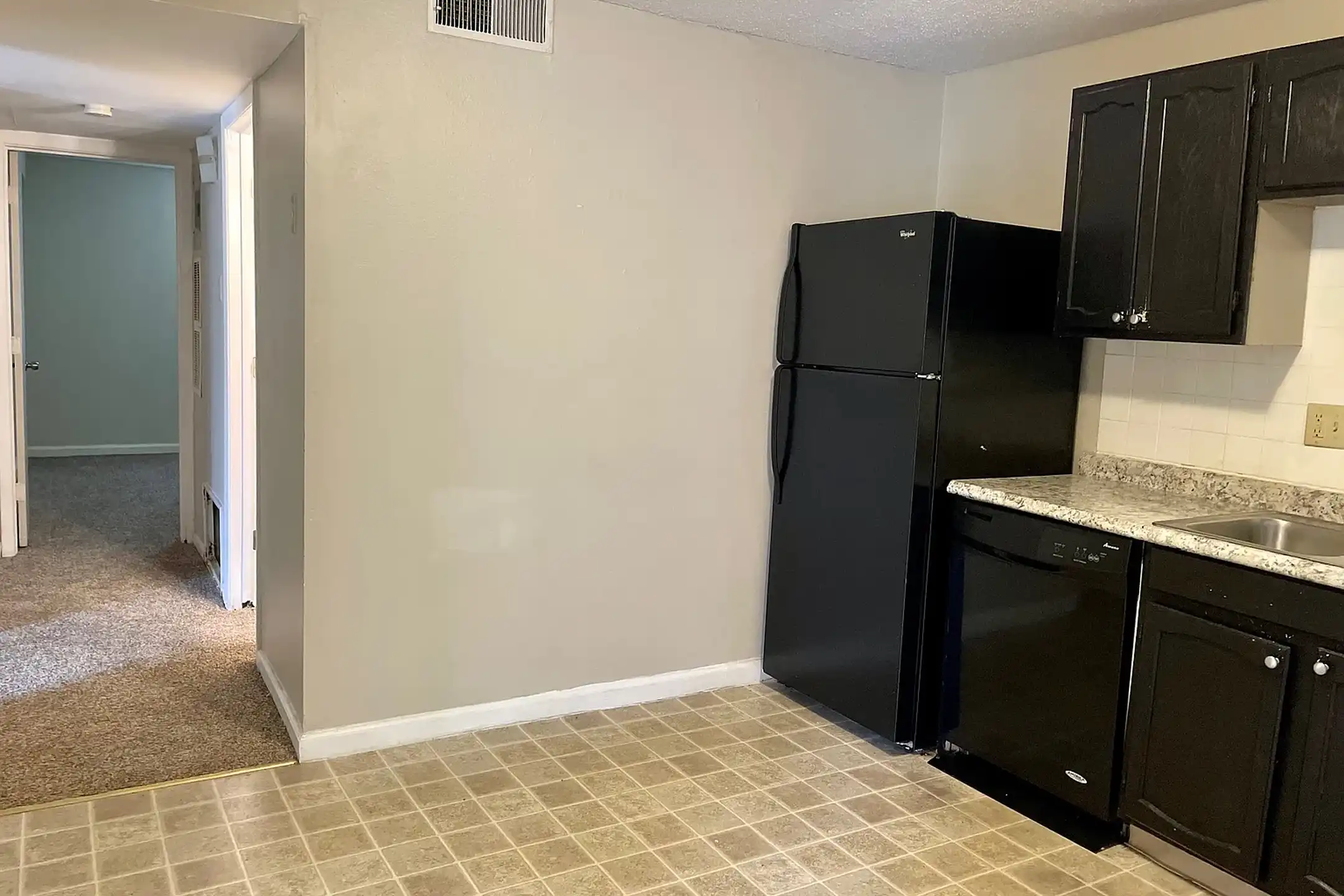 Bermuda Heights Apartments - Saint Louis, MO 63121 | ApartmentGuide.com