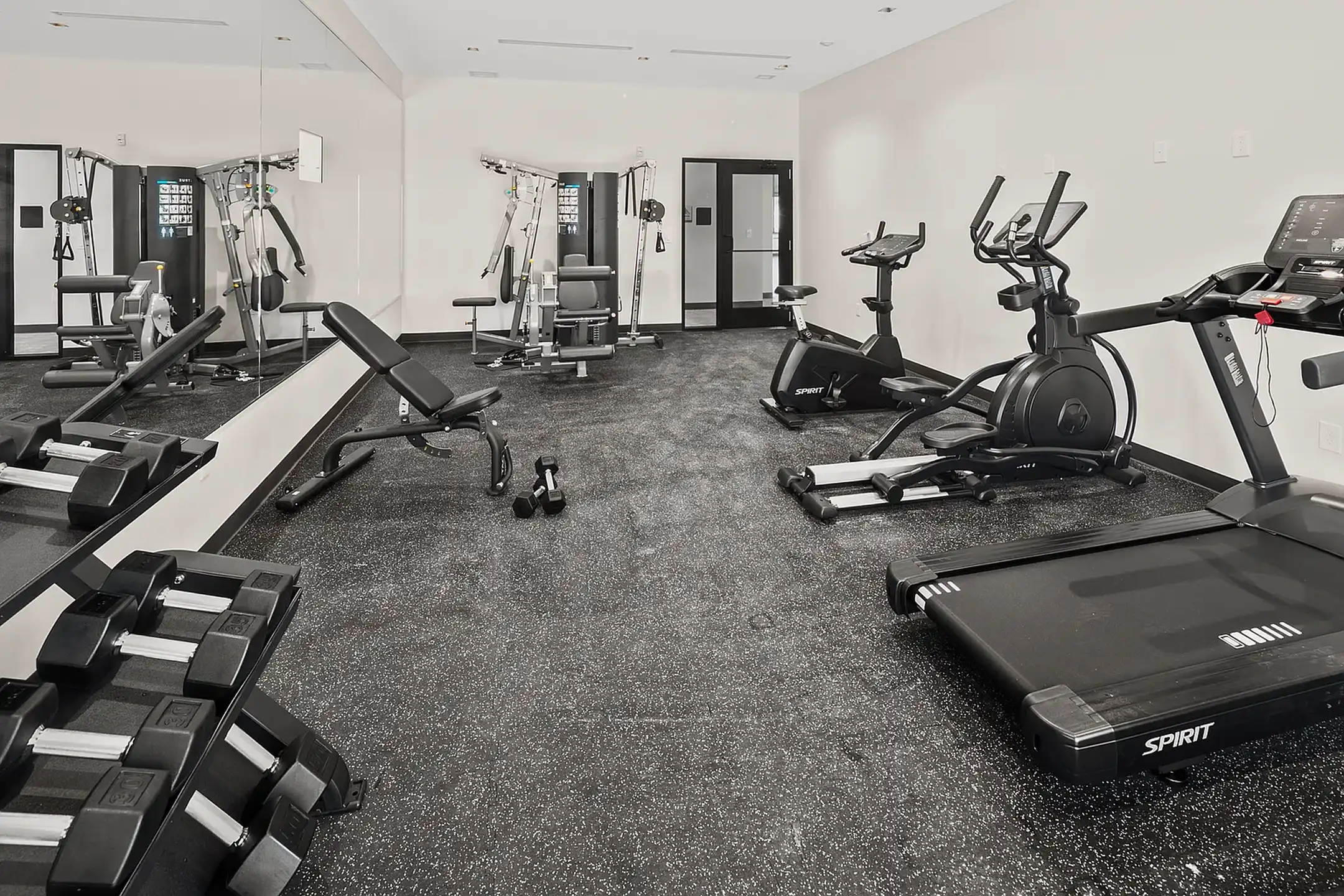 Flats at Carriage Commons - Traverse City, MI 49686 | ApartmentGuide.com