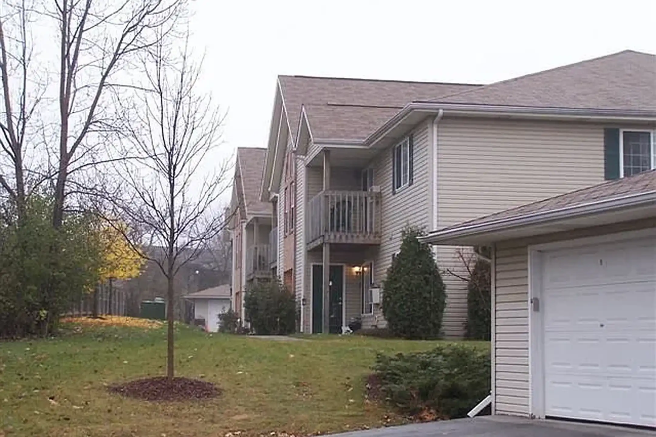 Adams Trail - Racine, WI 53405 | ApartmentGuide.com