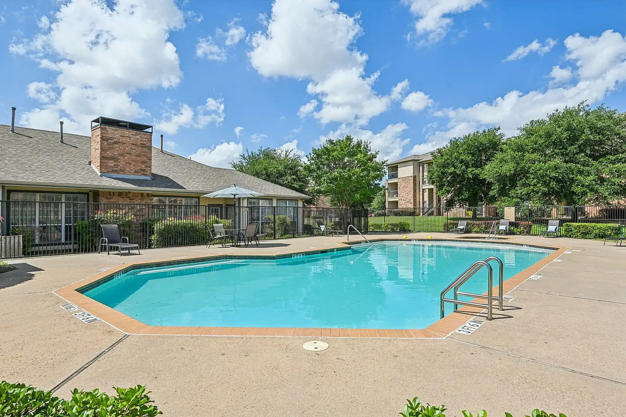 Timber Oaks Apartments - Grand Prairie, TX 75051 | ApartmentGuide.com