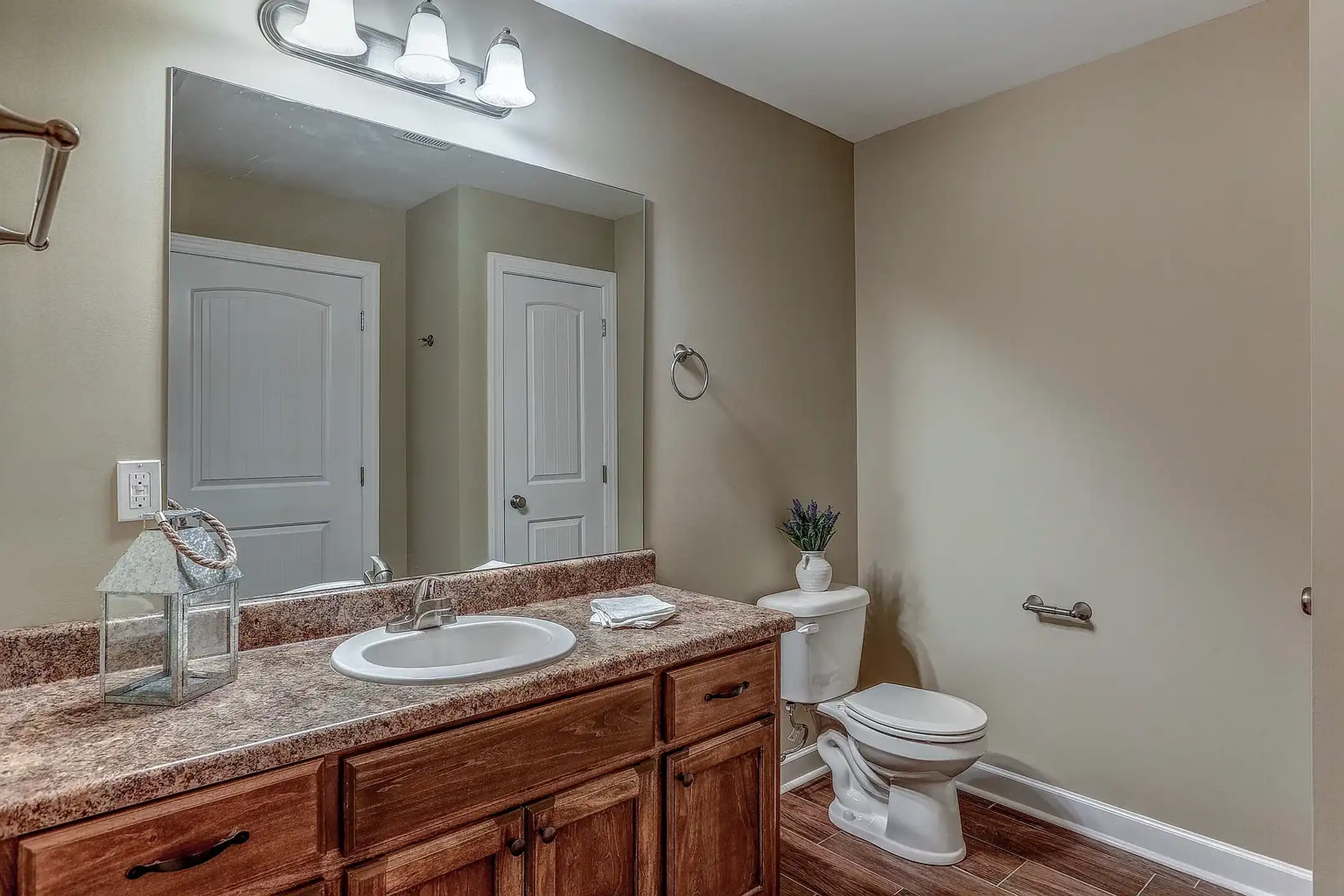 Bailey Springs Manor - Florence, AL 35634 | ApartmentGuide.com