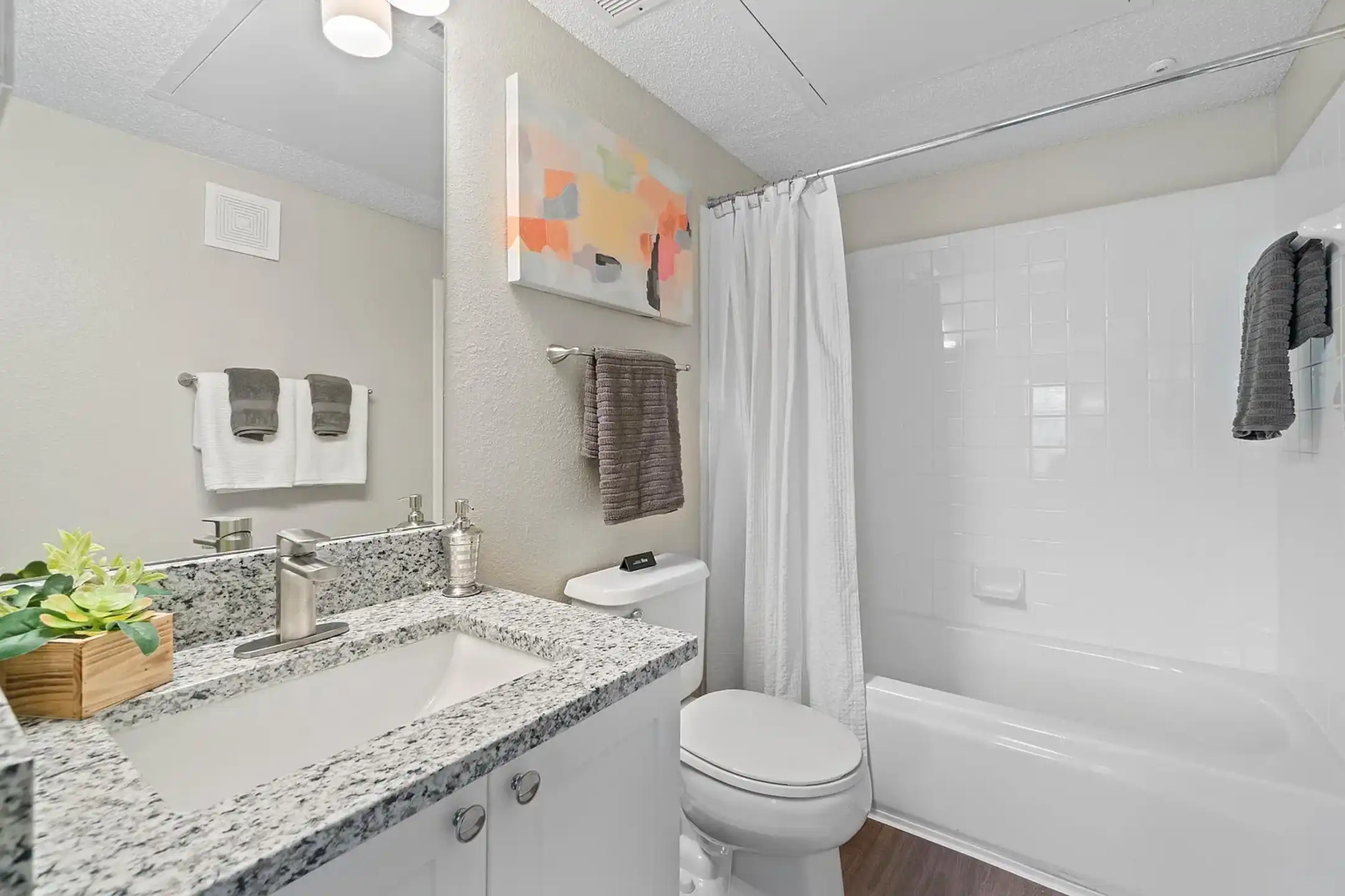 The Crossings at Short Pump - Richmond, VA 23233 | ApartmentGuide.com