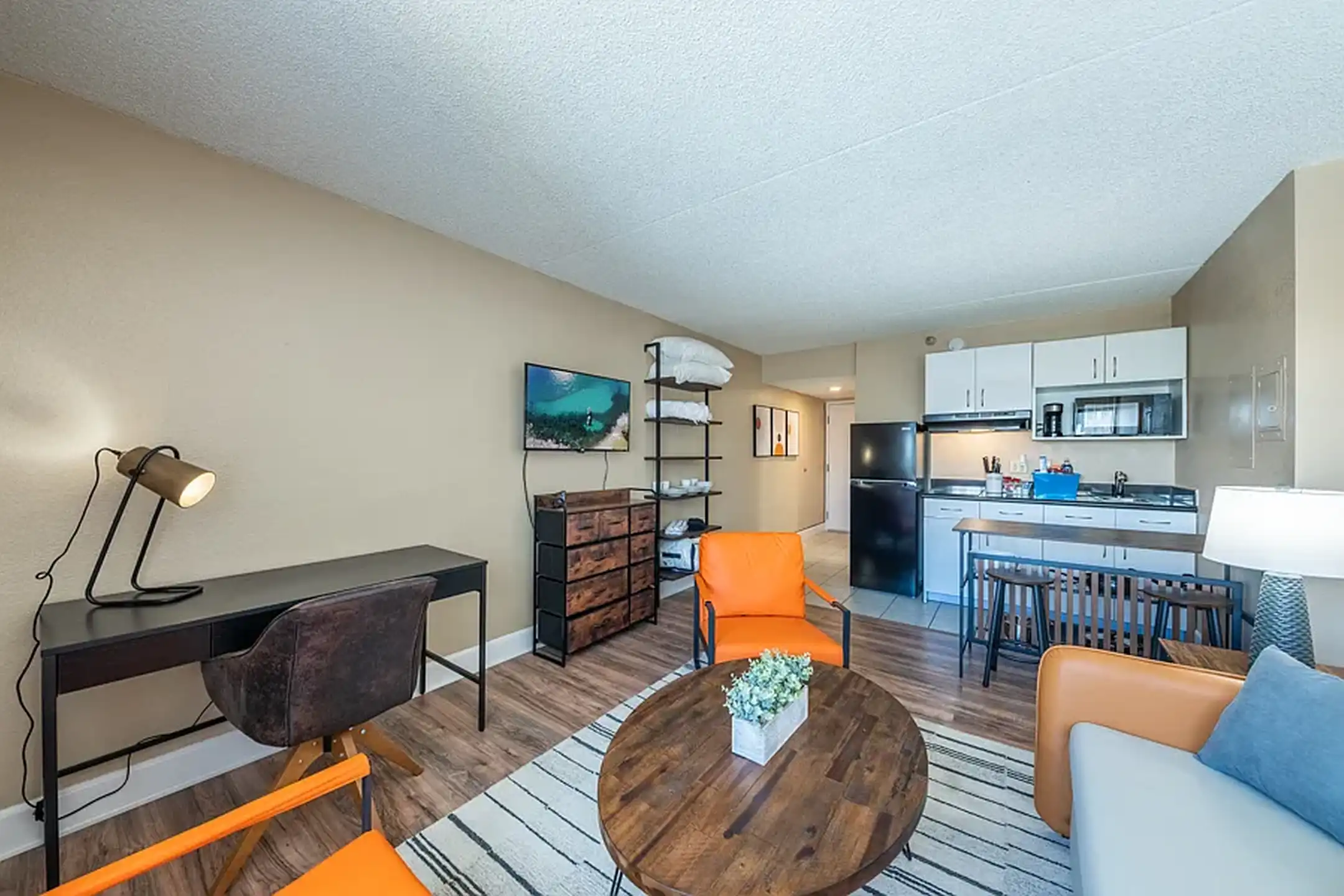 Reno Regency Apartments - Reno, NV 89501 | ApartmentGuide.com