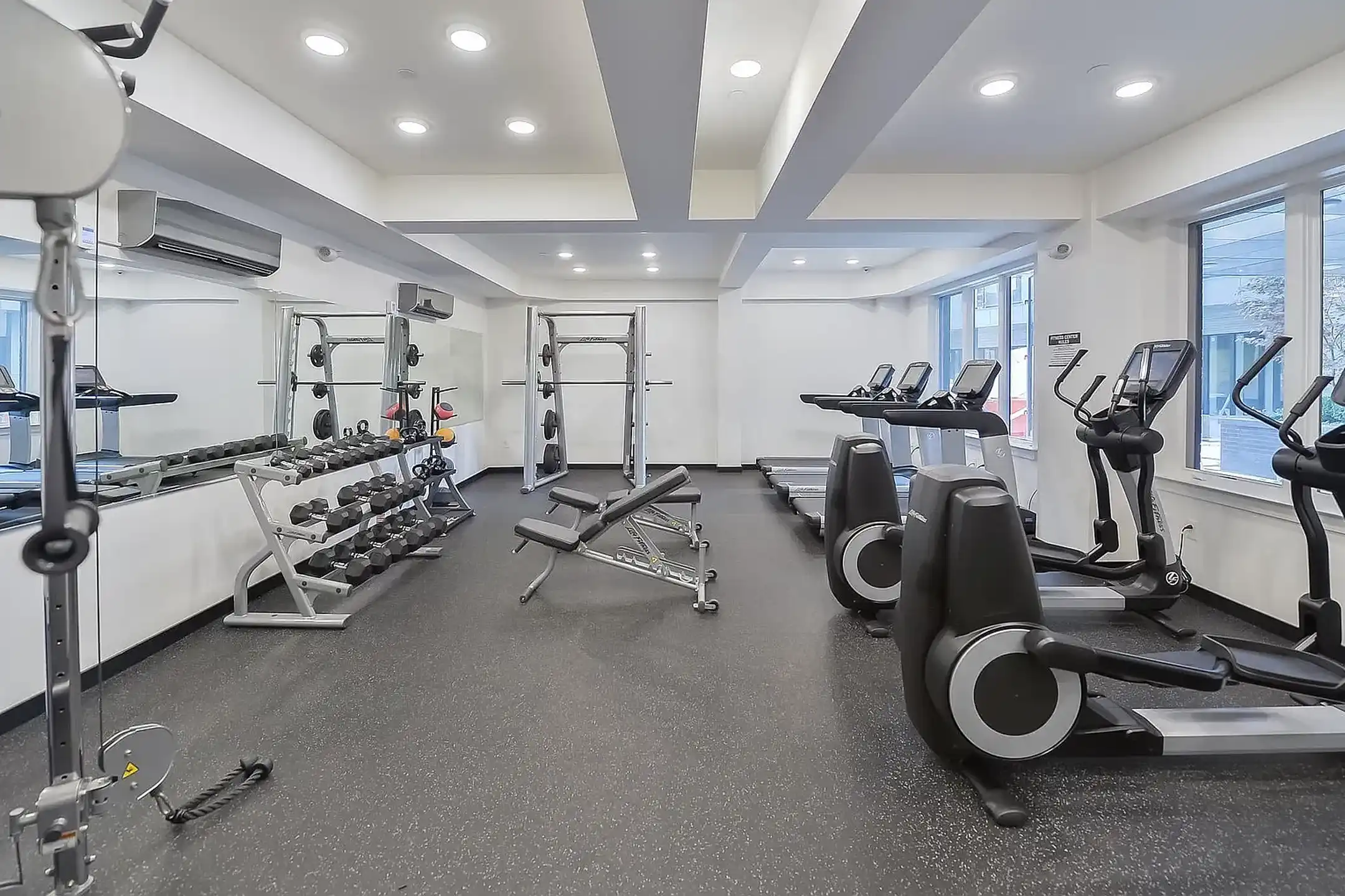 Liberty Square - Philadelphia, PA 19122 | ApartmentGuide.com