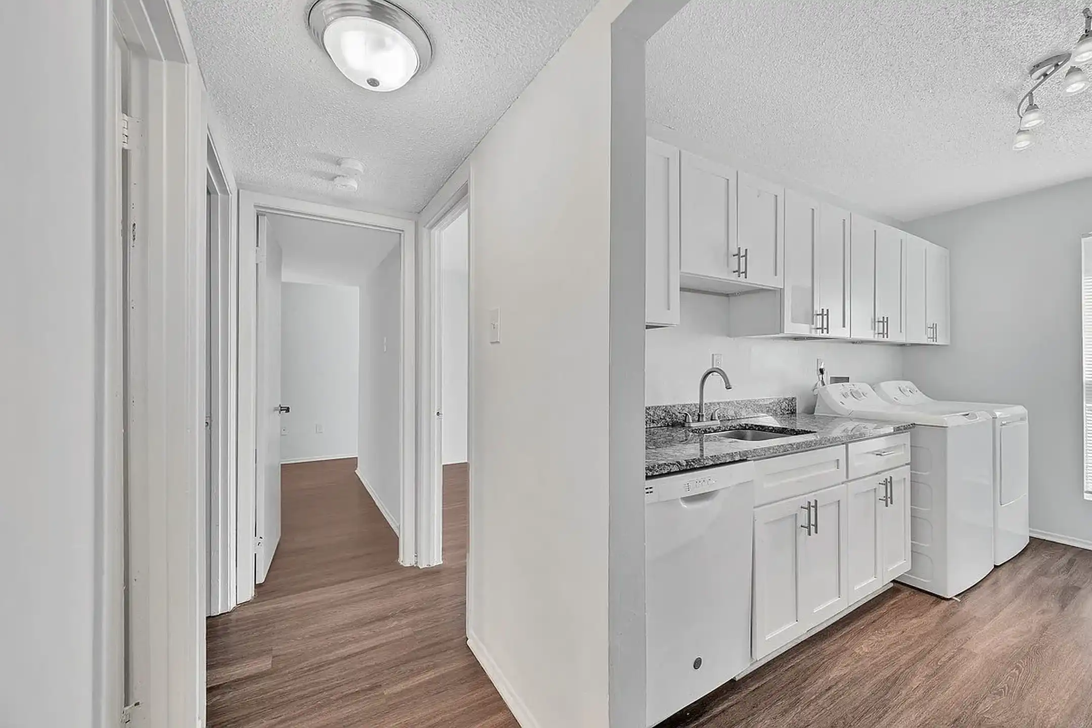 Aston Ridge Apartments - Richmond, VA 23236 | ApartmentGuide.com