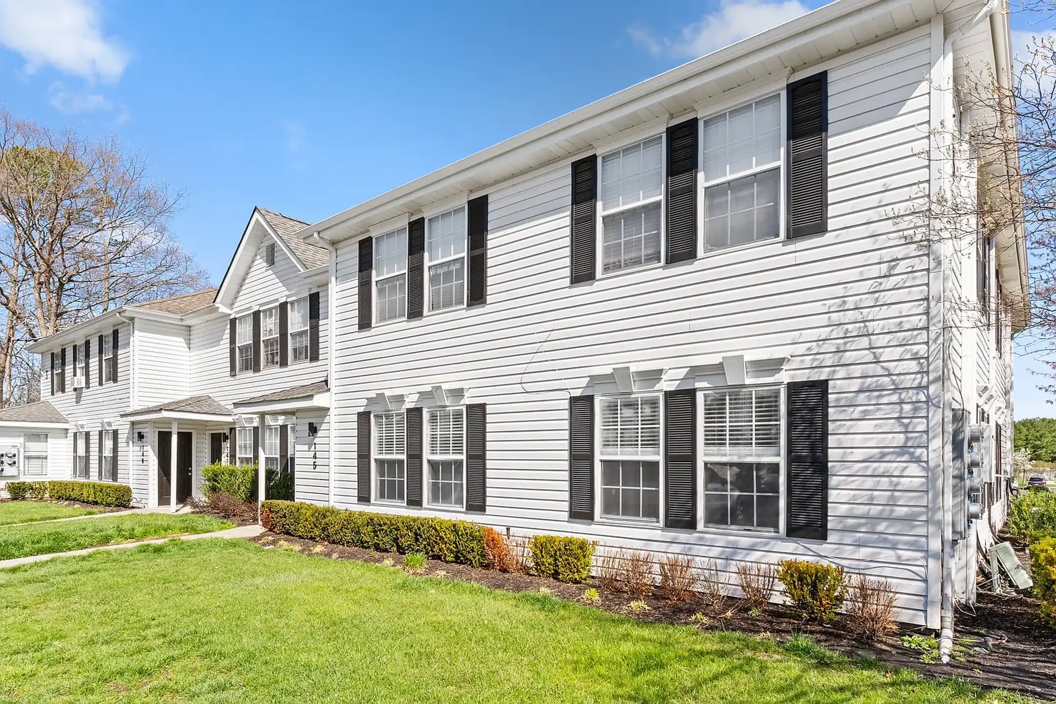 AmericanSide Apartments - Howell, NJ 07731 | ApartmentGuide.com
