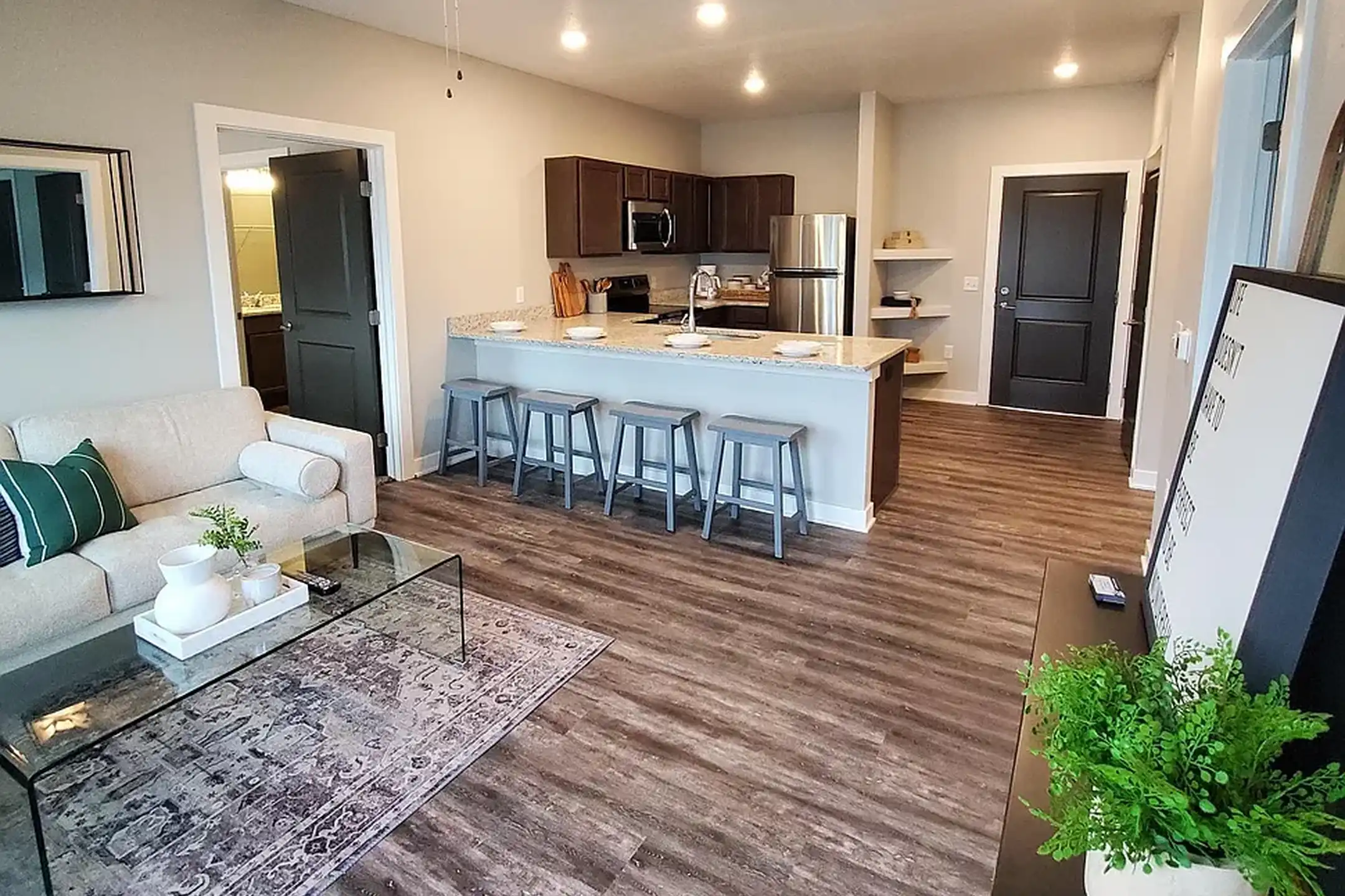 Perrywood Apartments - Perry, IA 50220 | ApartmentGuide.com