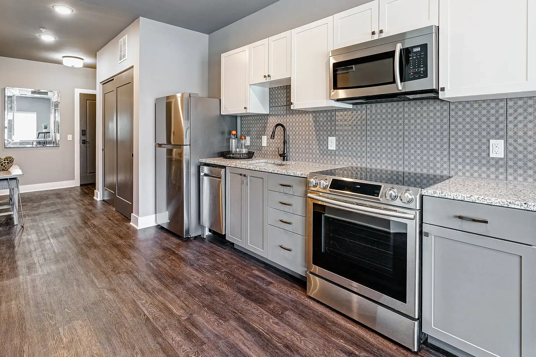 The Beeker - Columbus, OH 43201 | ApartmentGuide.com