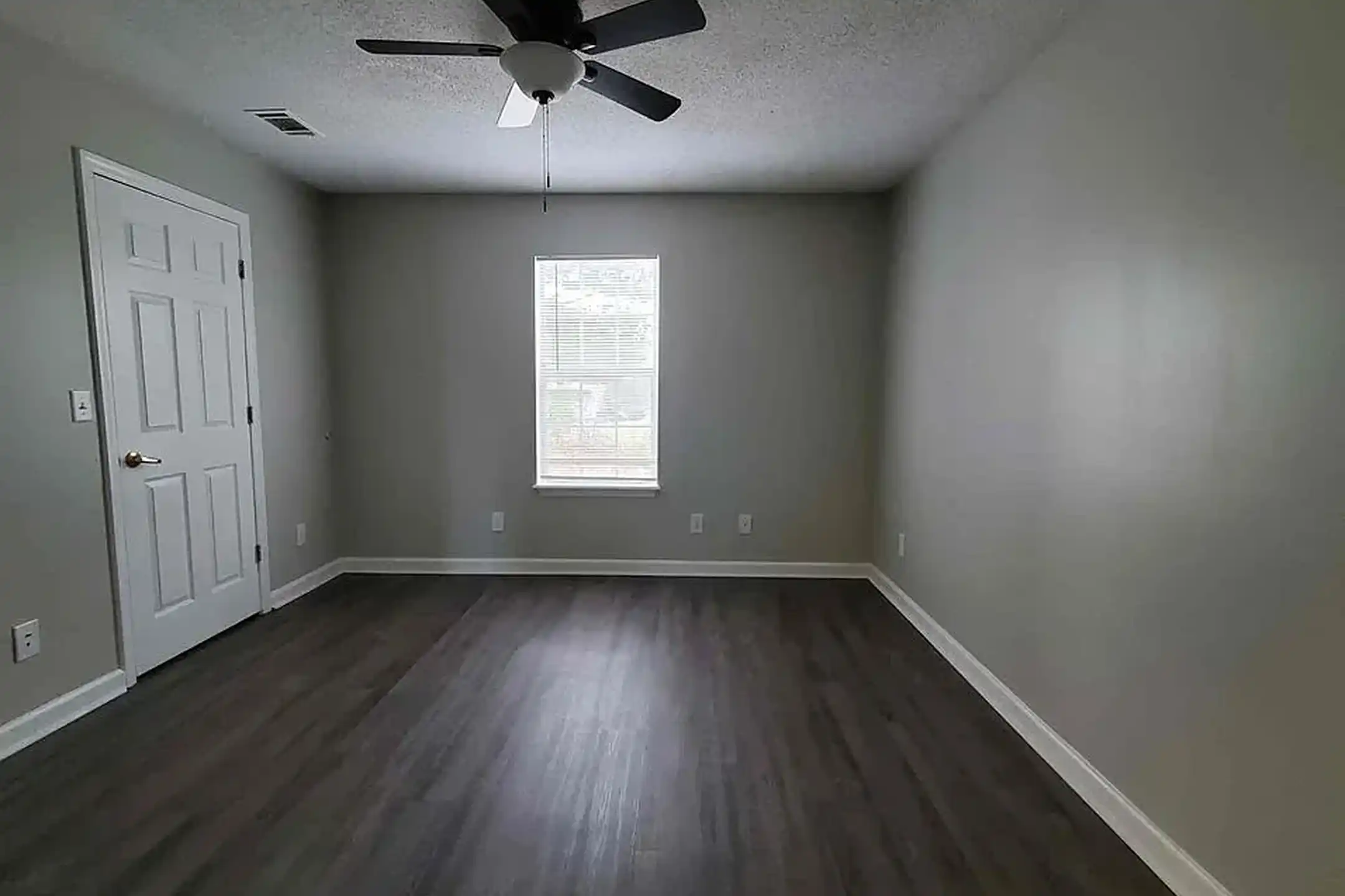 Holly Cove Apartments - Moultrie, GA 31768 | ApartmentGuide.com