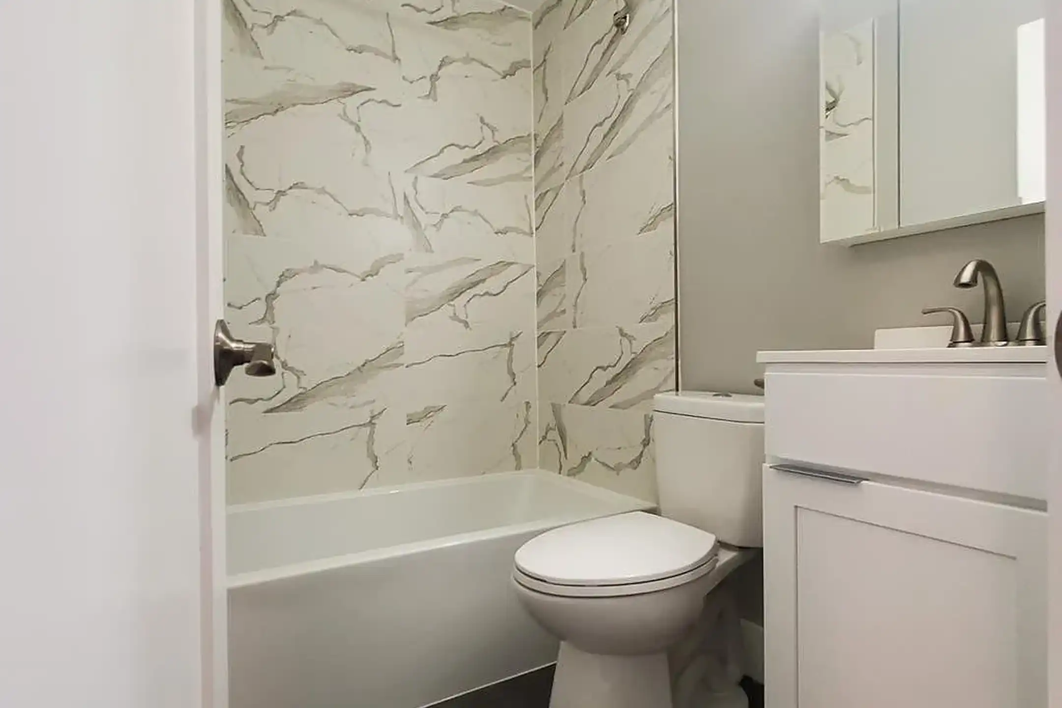 Fox Chase Gardens - Philadelphia, PA 19111 | ApartmentGuide.com