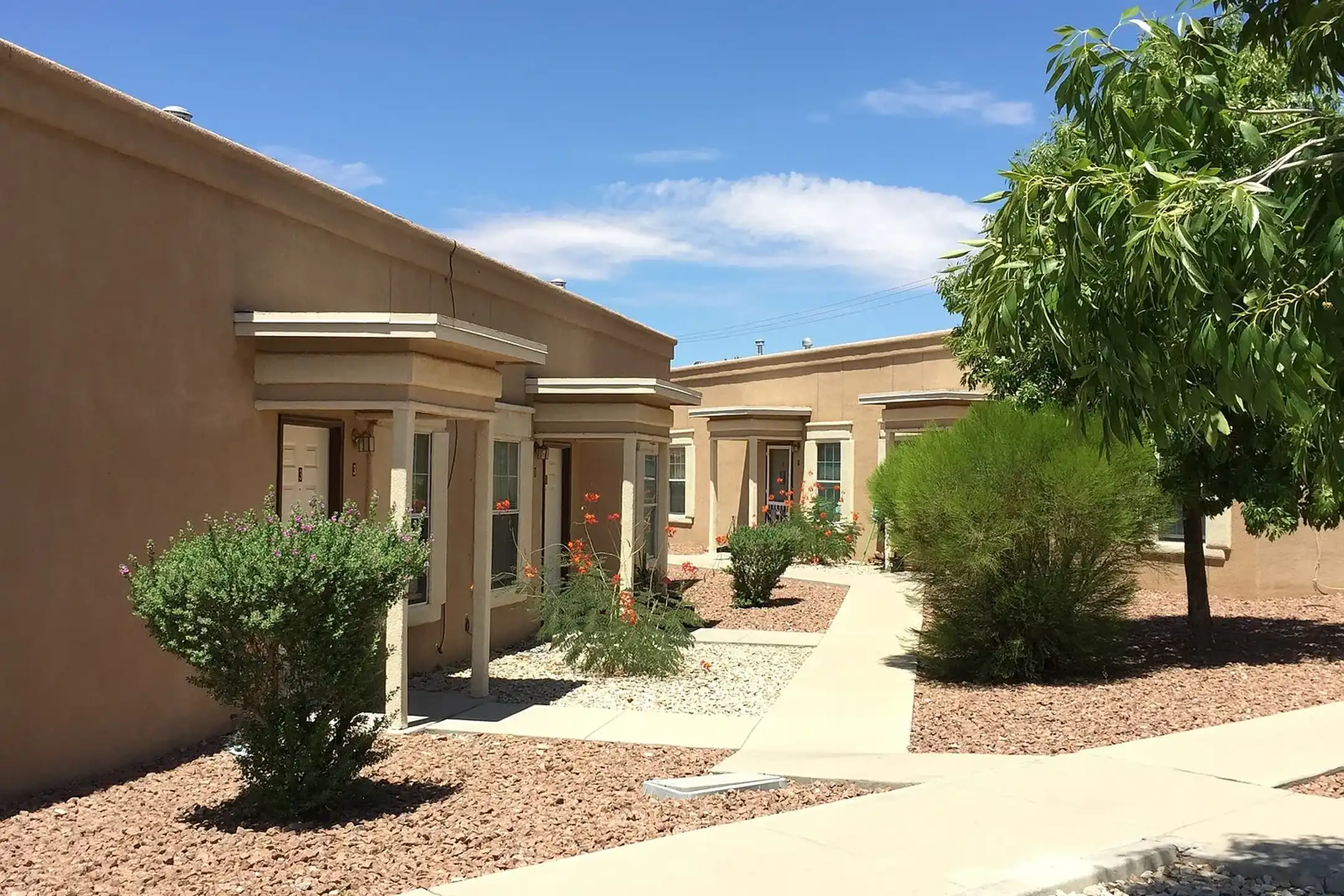 Crossroads Valley Apartments - El Paso, TX 79932 | ApartmentGuide.com