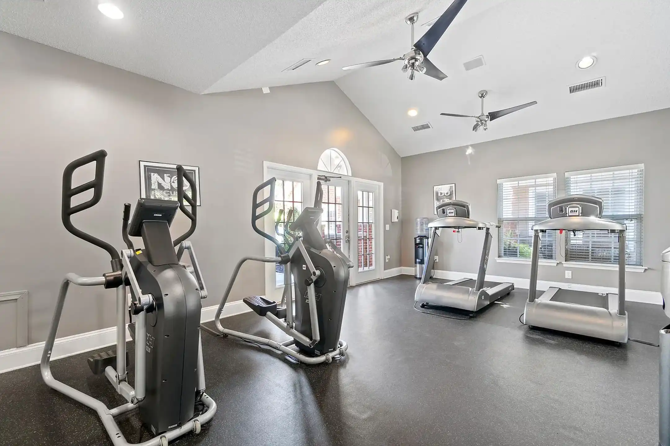 The Crossings at Short Pump - Richmond, VA 23233 | ApartmentGuide.com