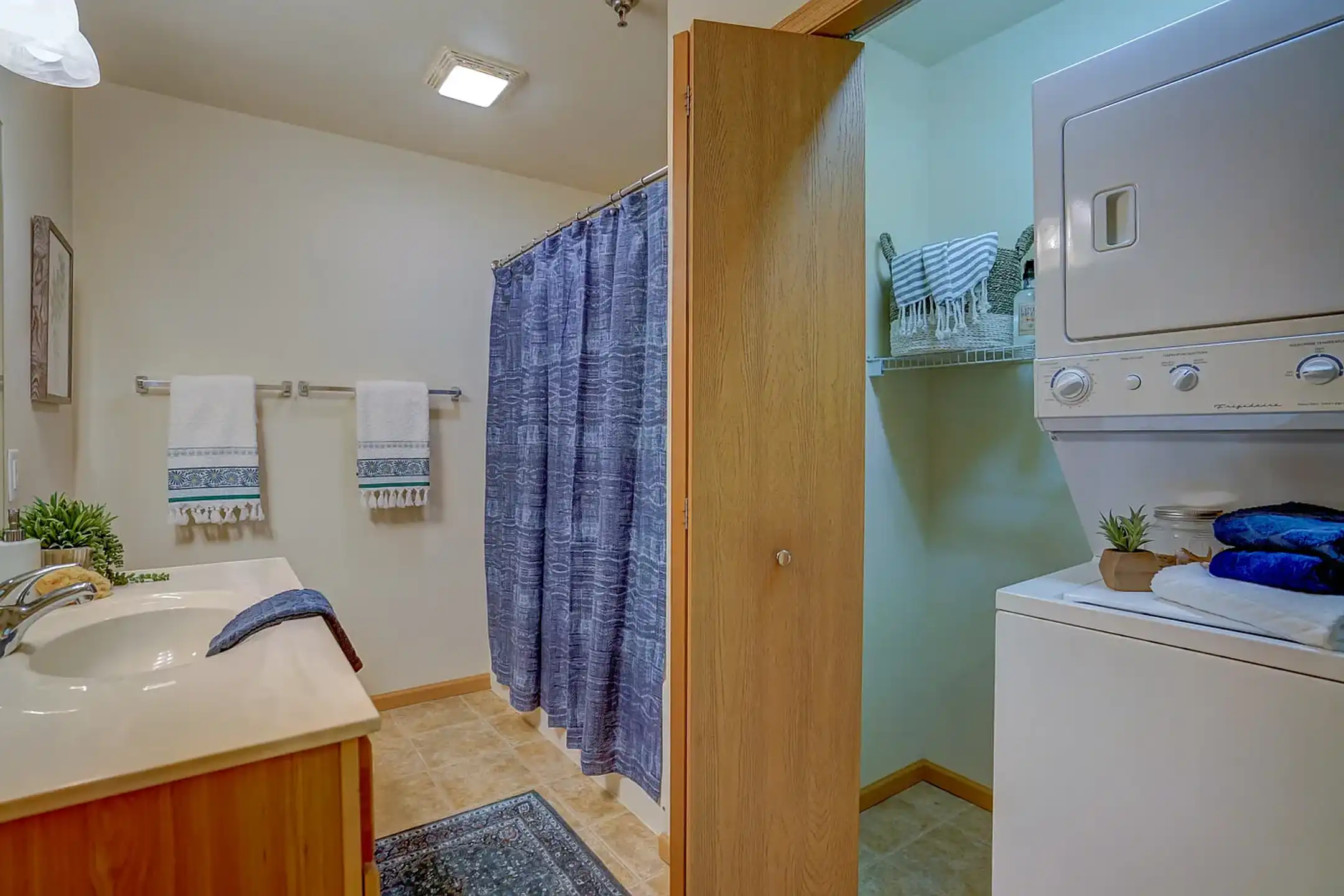 Highland Fields - De Forest, WI 53532 | ApartmentGuide.com