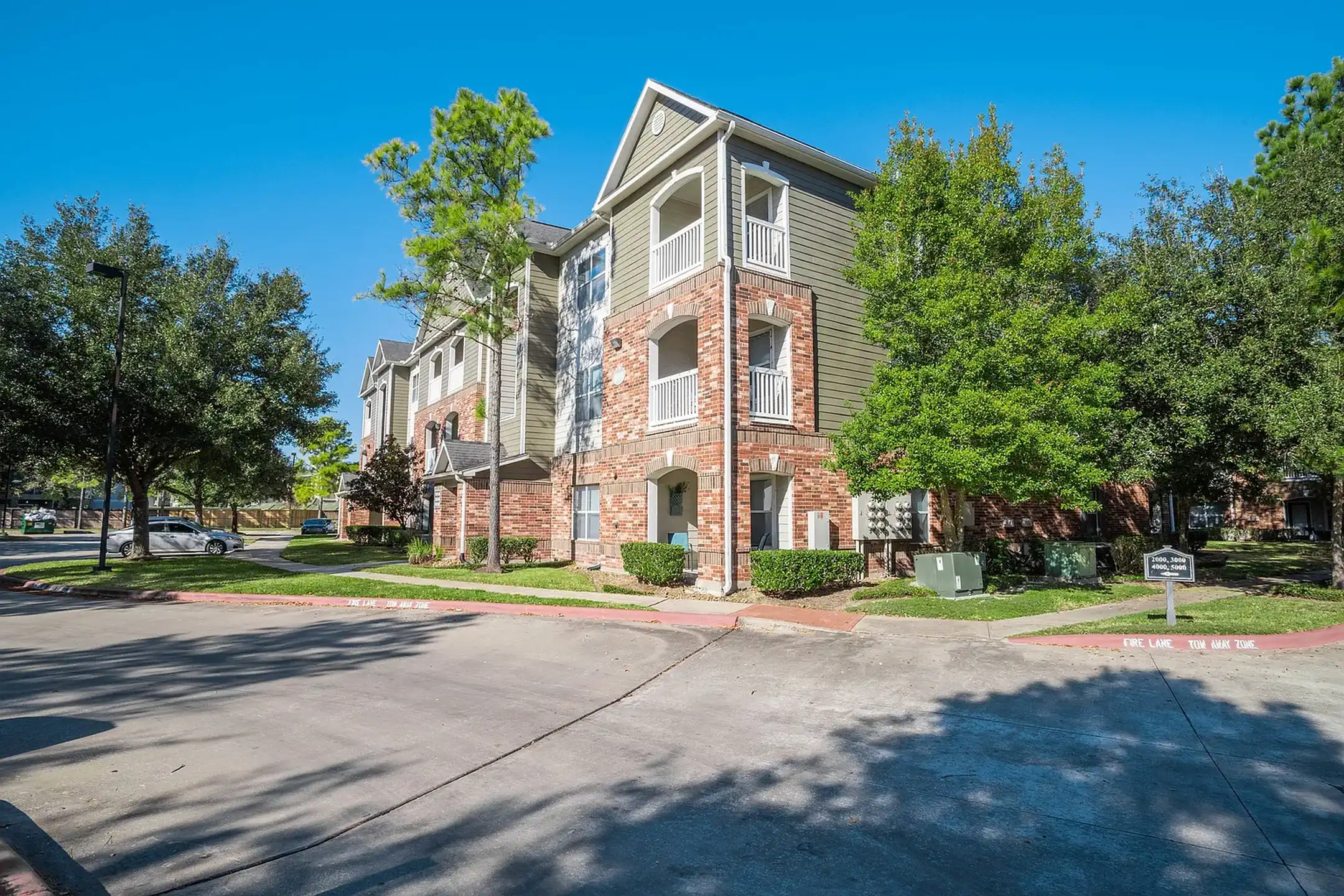 Carrington Place Apartments - Houston, TX 77065 | ApartmentGuide.com