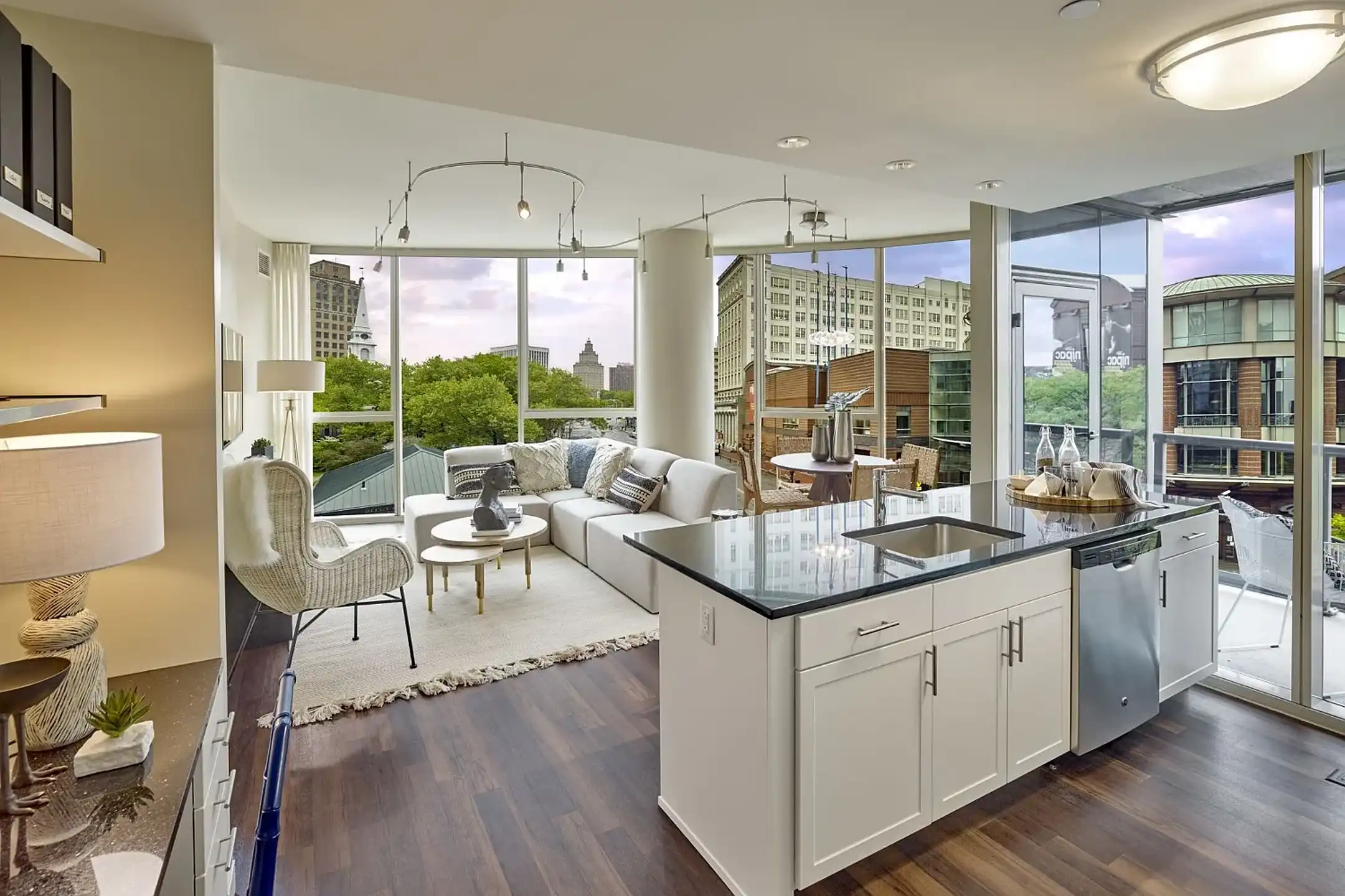 One Theater Square - Newark, NJ 07102 | ApartmentGuide.com