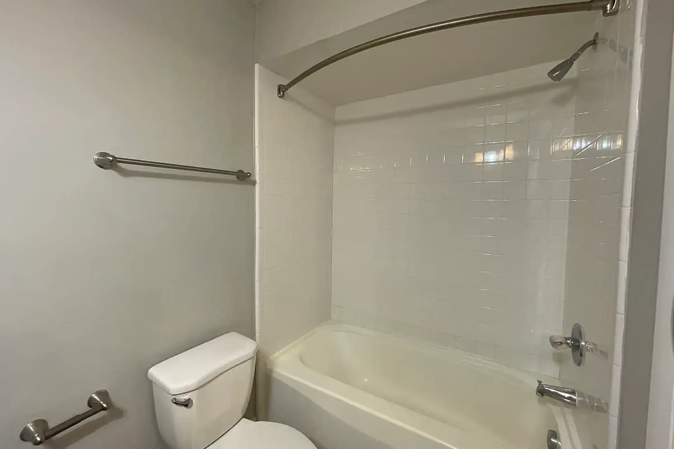 Nova Ridge Apartments - Charlotte, NC 28208 | ApartmentGuide.com