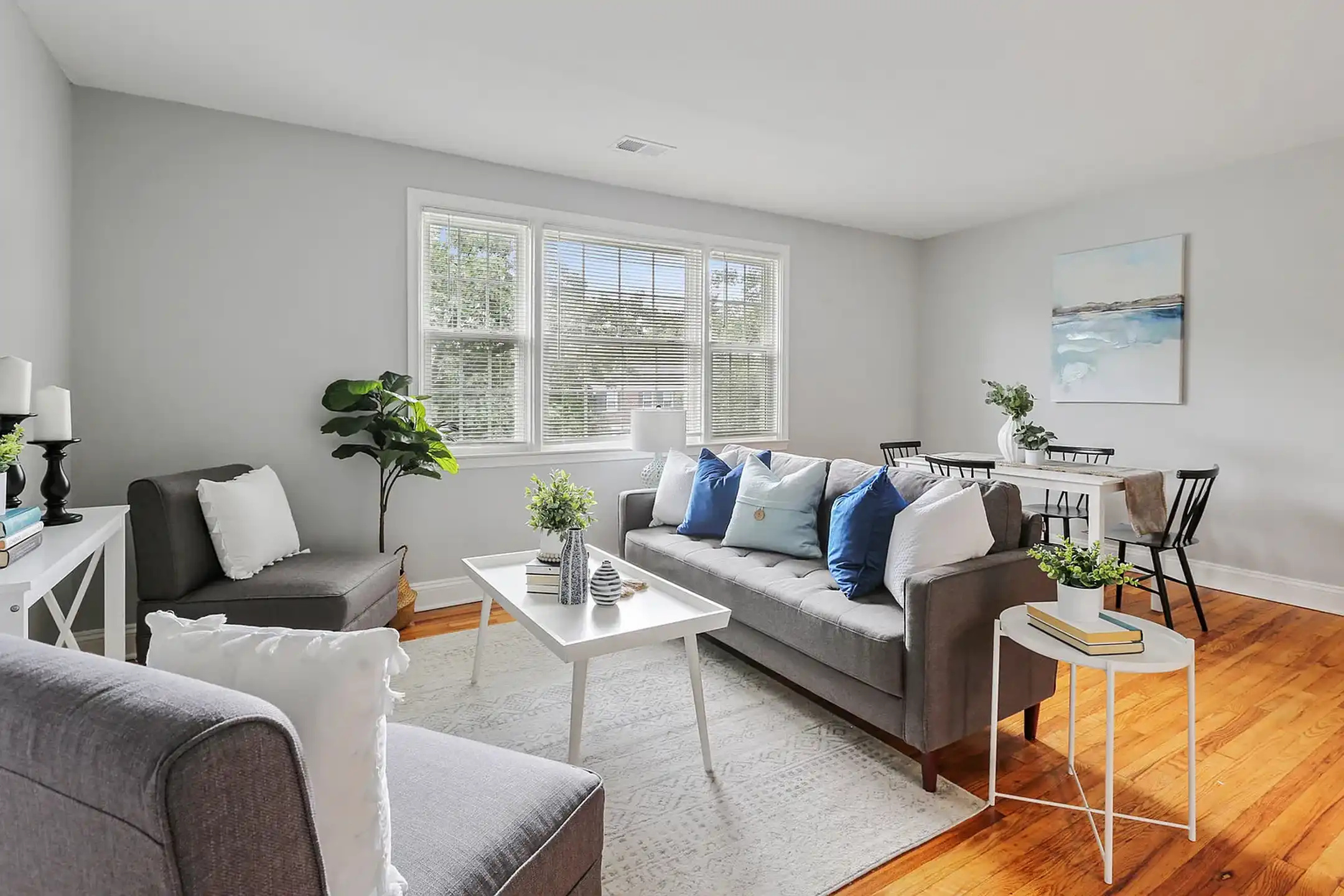 Loch Raven Village Apartments - Towson, MD 21286 | ApartmentGuide.com