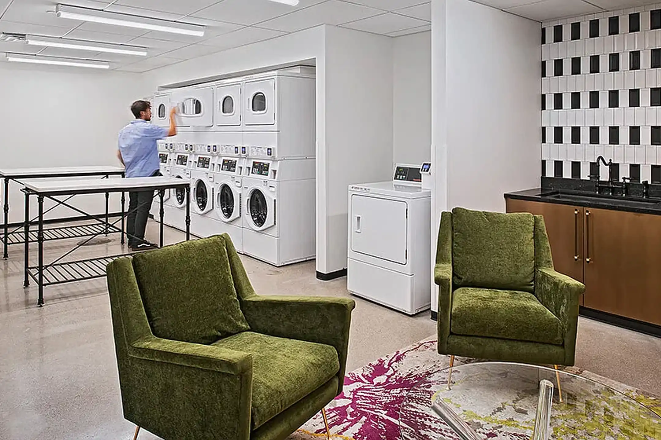 The Hamilton Midtown Detroit - Detroit, MI 48201 | ApartmentGuide.com