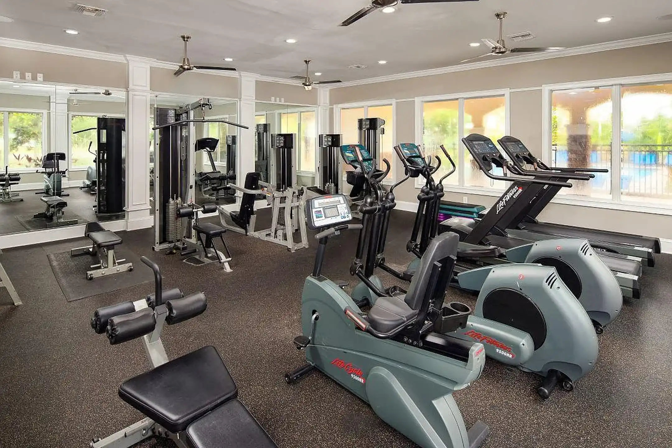 Aluna Largo - Clearwater, FL 33760 | ApartmentGuide.com