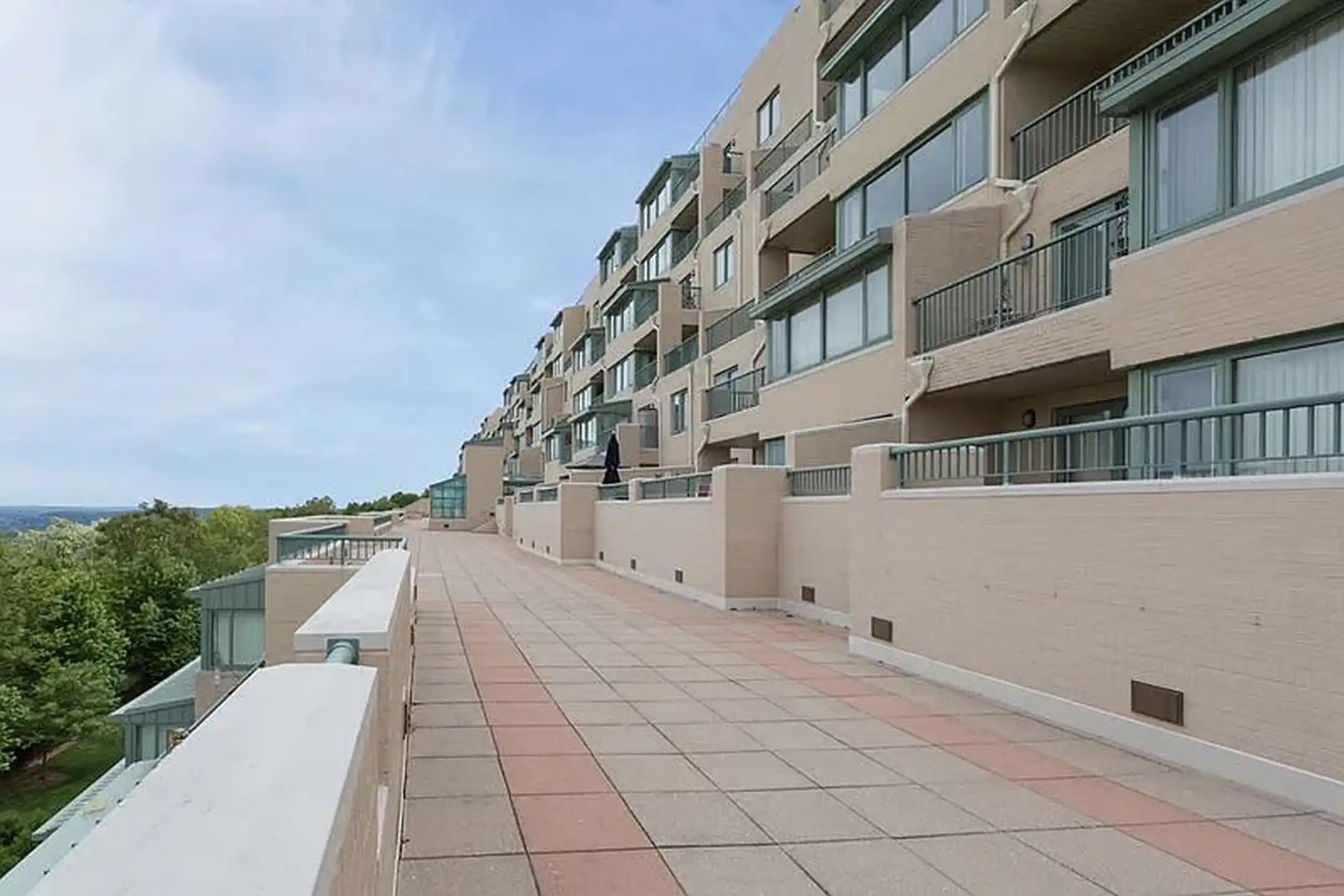 Powder Mill Heights - Morris Plains, NJ 07950 | ApartmentGuide.com