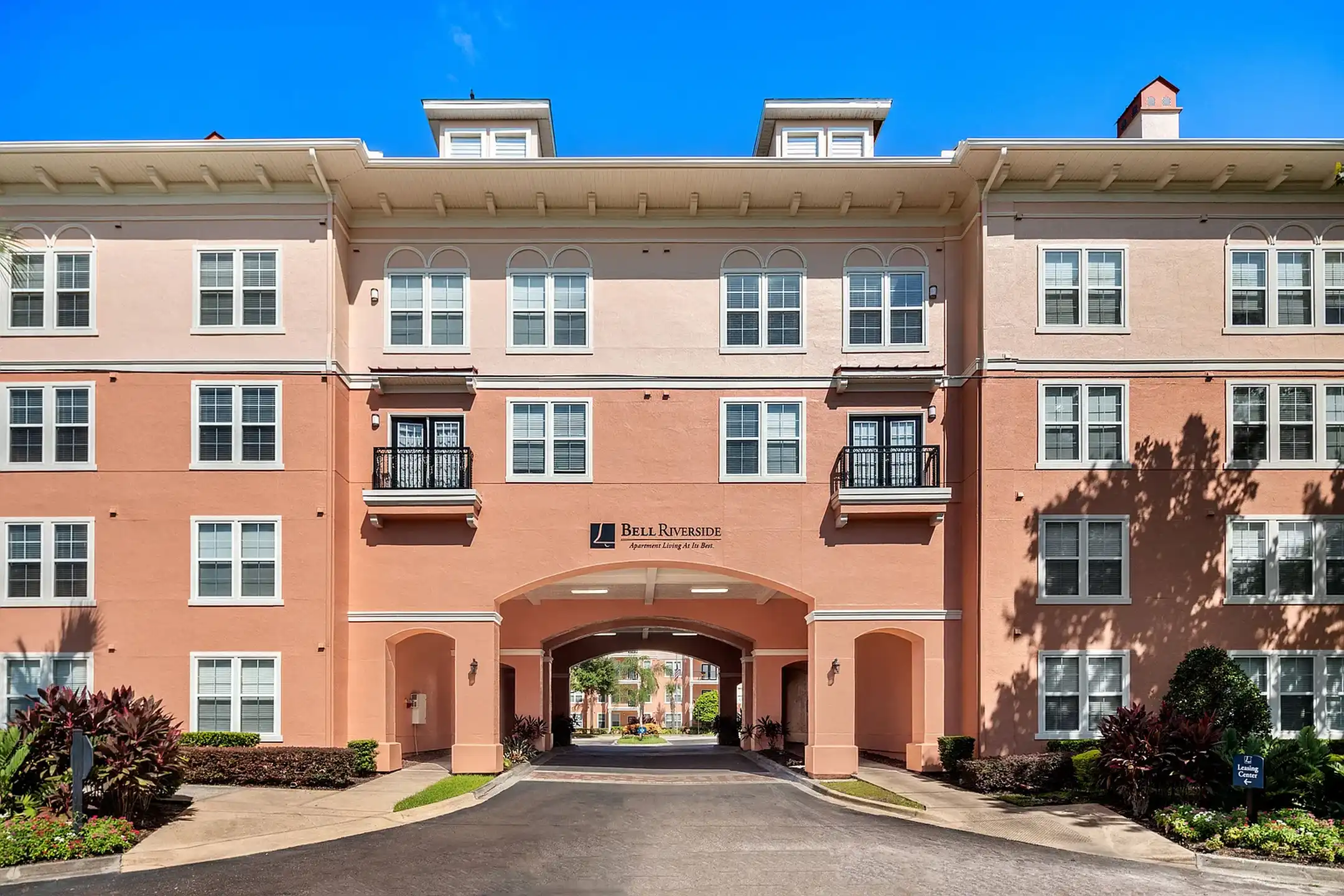 Bell Riverside - Jacksonville, FL 32204 | ApartmentGuide.com