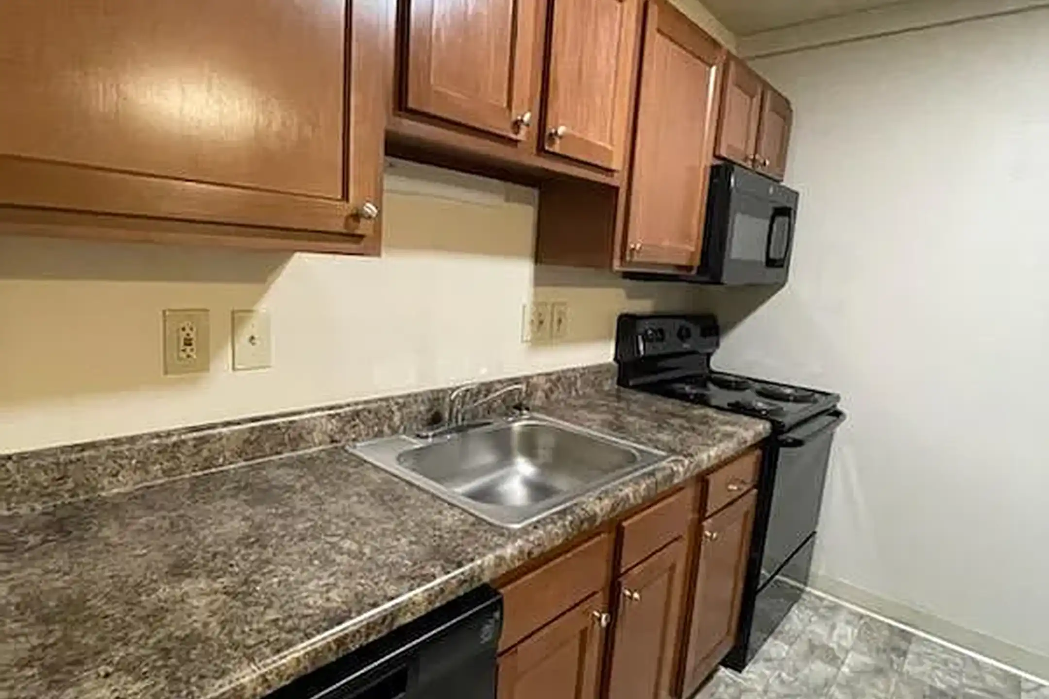 Tusculum View - Cincinnati, OH 45226 | ApartmentGuide.com