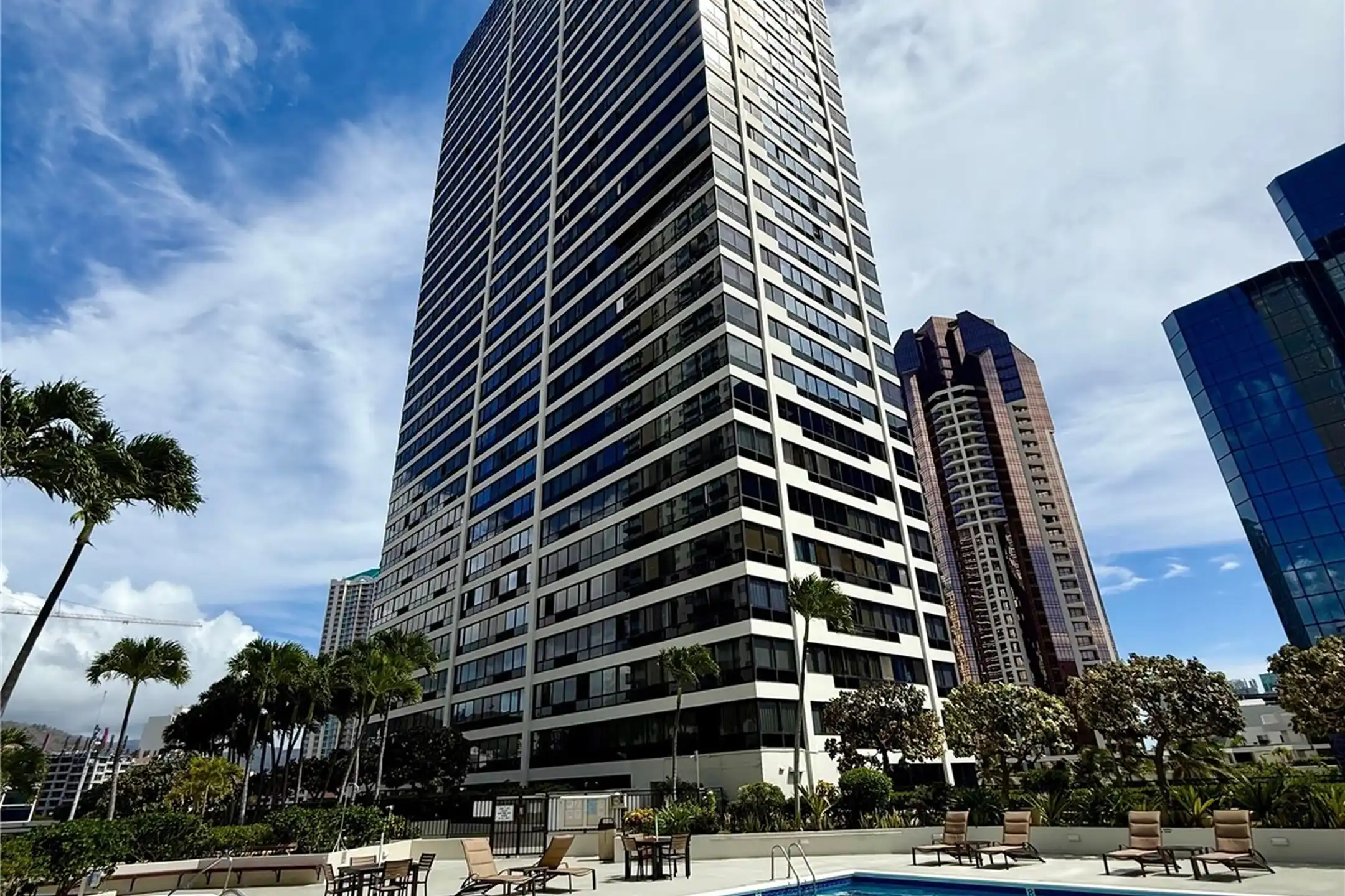 876 Curtis St unit 2705 - Honolulu, HI 96813 | ApartmentGuide.com