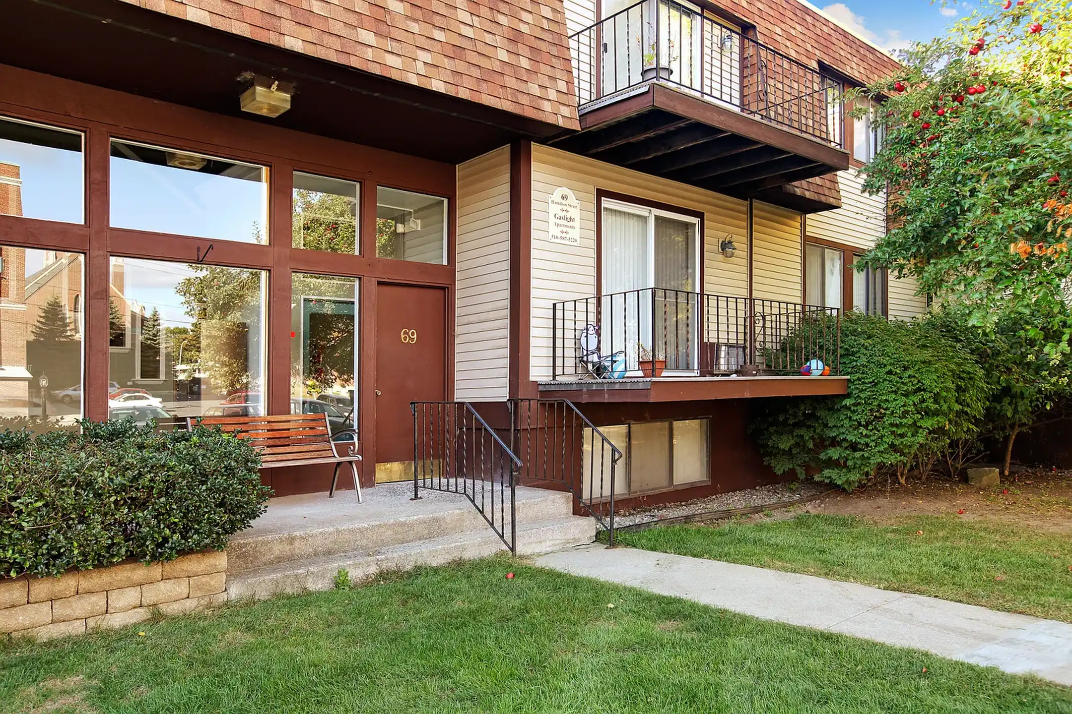 Gaslight Apartments - Saratoga Springs, NY 12866 | ApartmentGuide.com