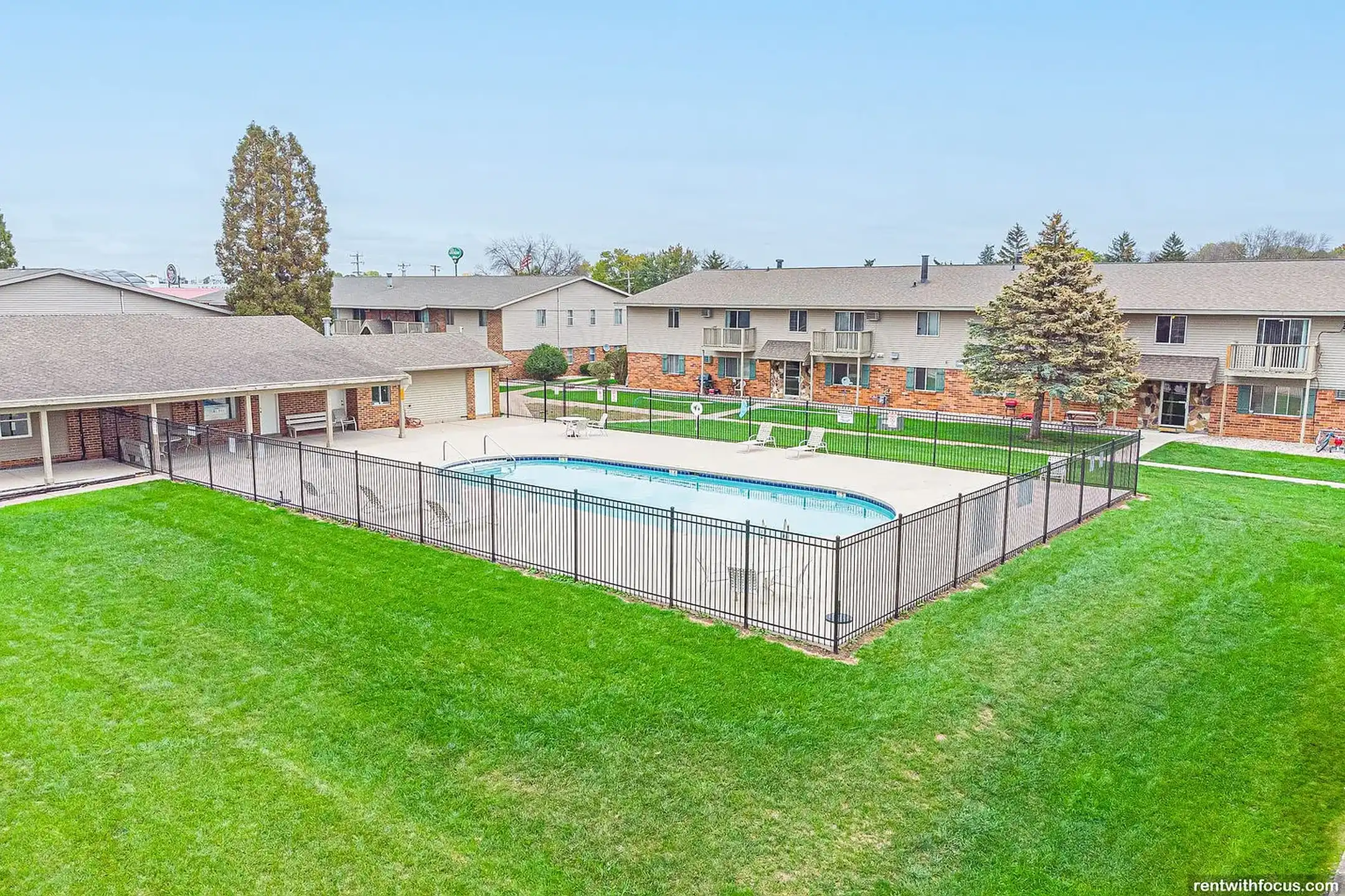 EVERGREEN PLACE - Appleton, WI 54914 | ApartmentGuide.com