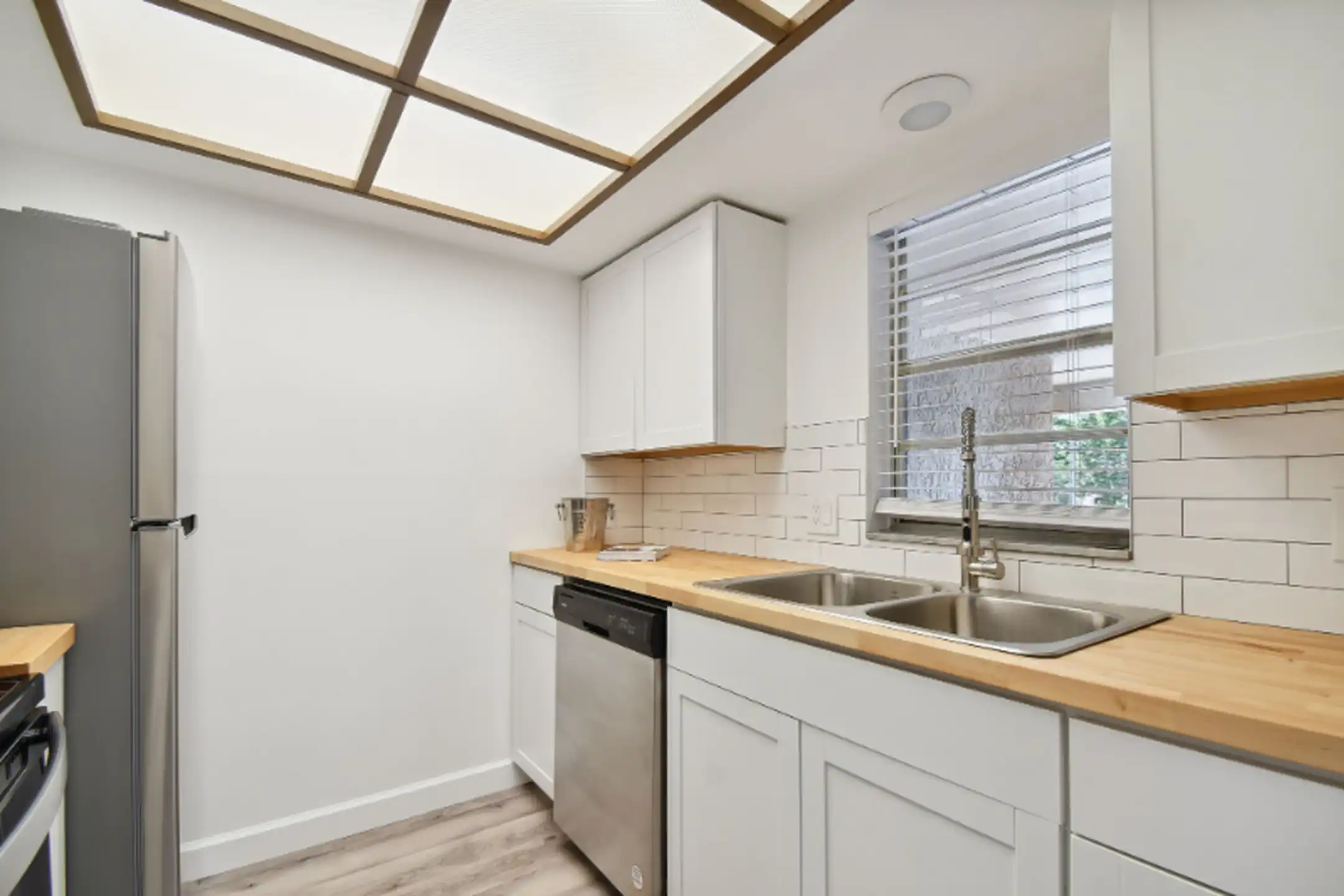 9700 Starkey Rd unit 322 - Seminole, FL 33777 | ApartmentGuide.com