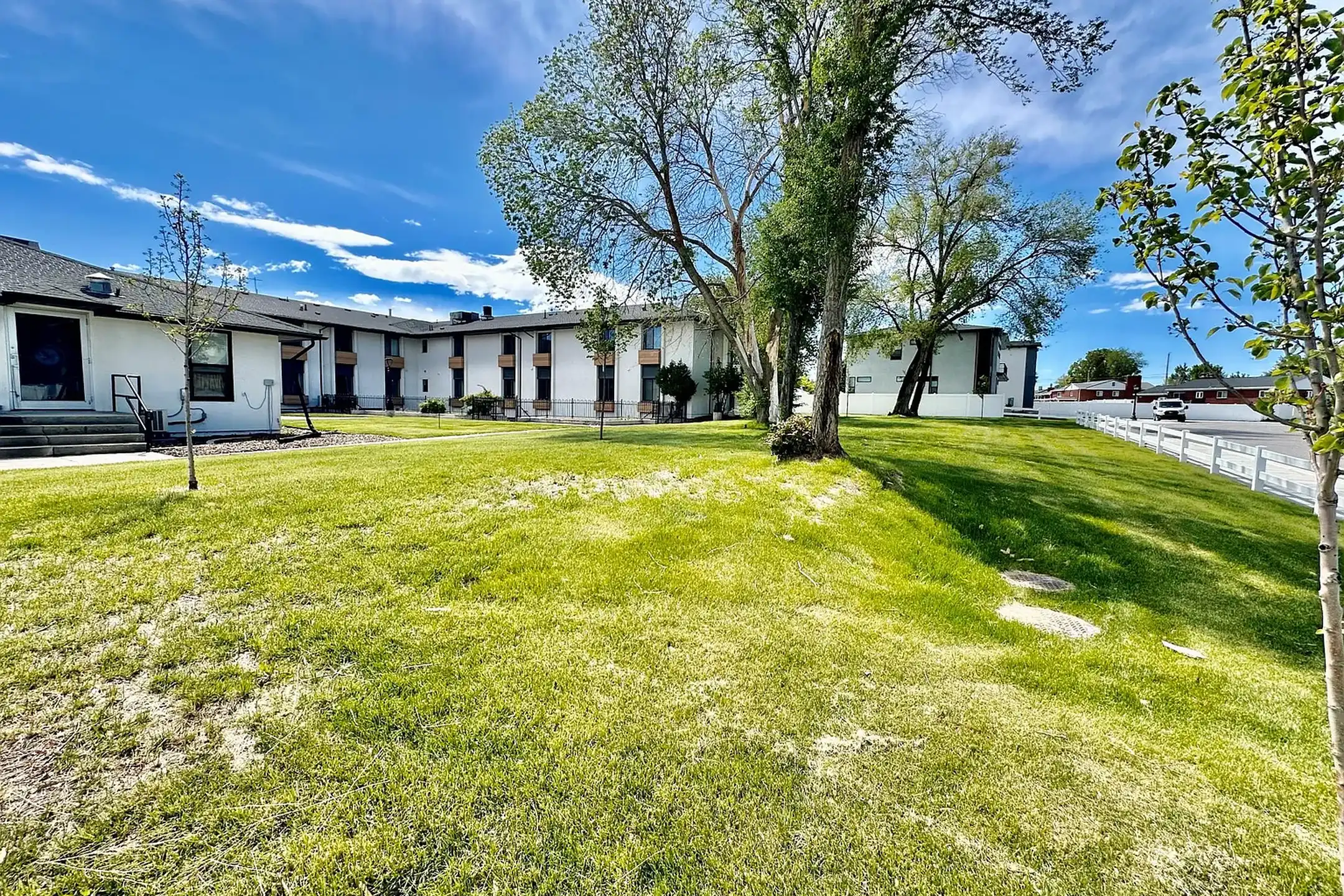 Murray 404 - Murray, UT 84107 | ApartmentGuide.com
