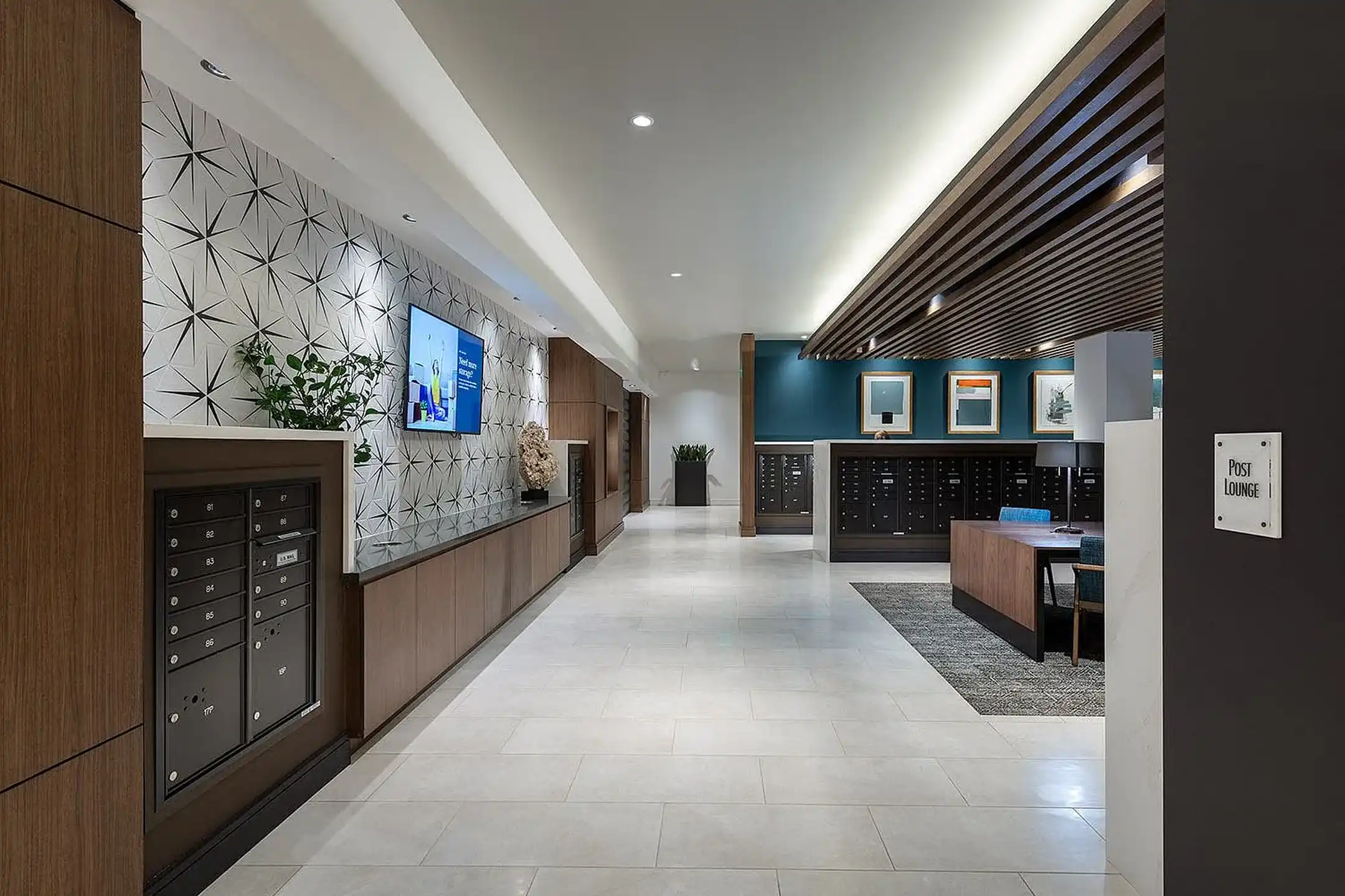 Bell Warner Center - Canoga Park, CA 91303 | ApartmentGuide.com