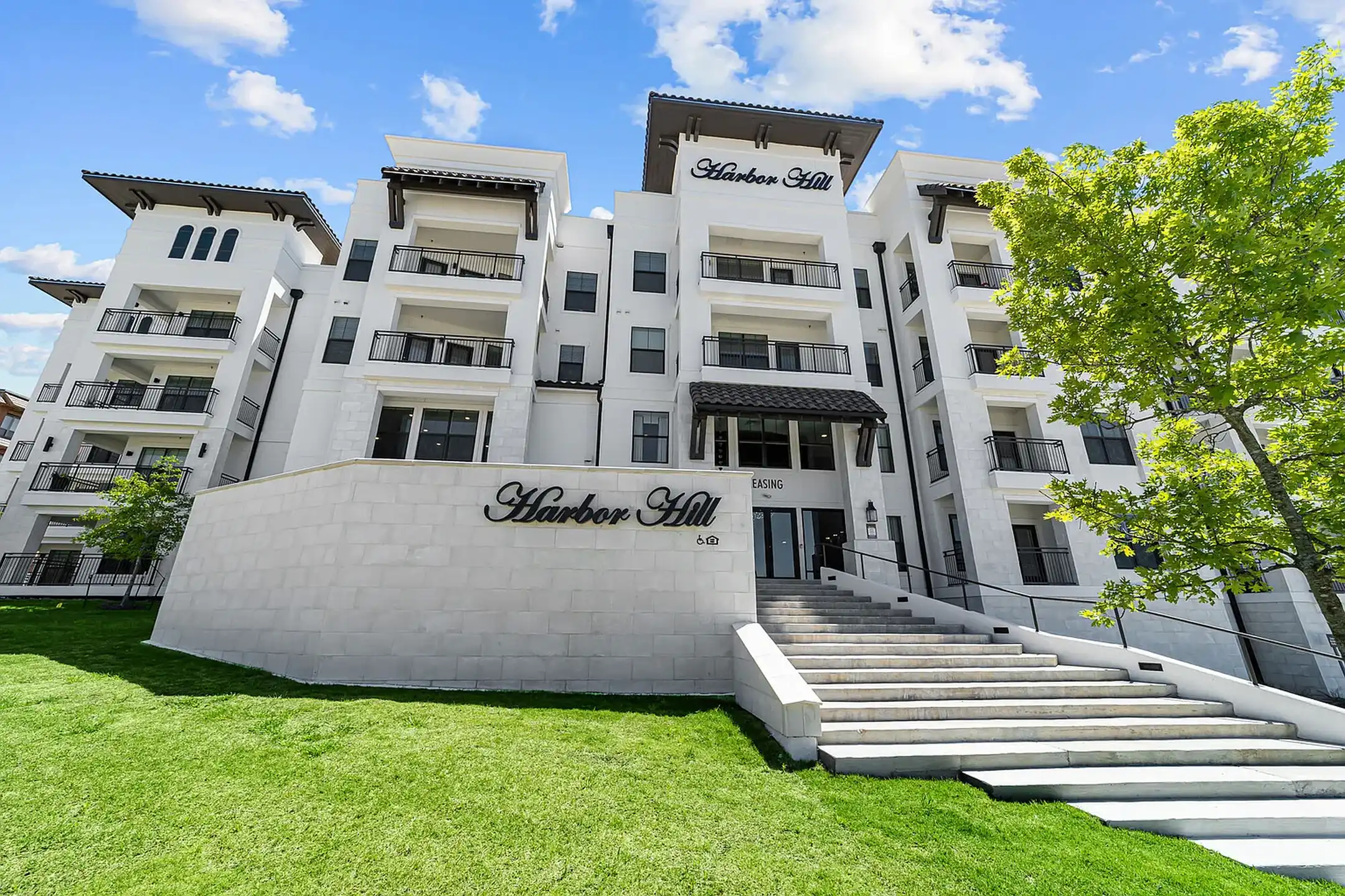 Harbor Hill - Rockwall, TX 75032 | ApartmentGuide.com