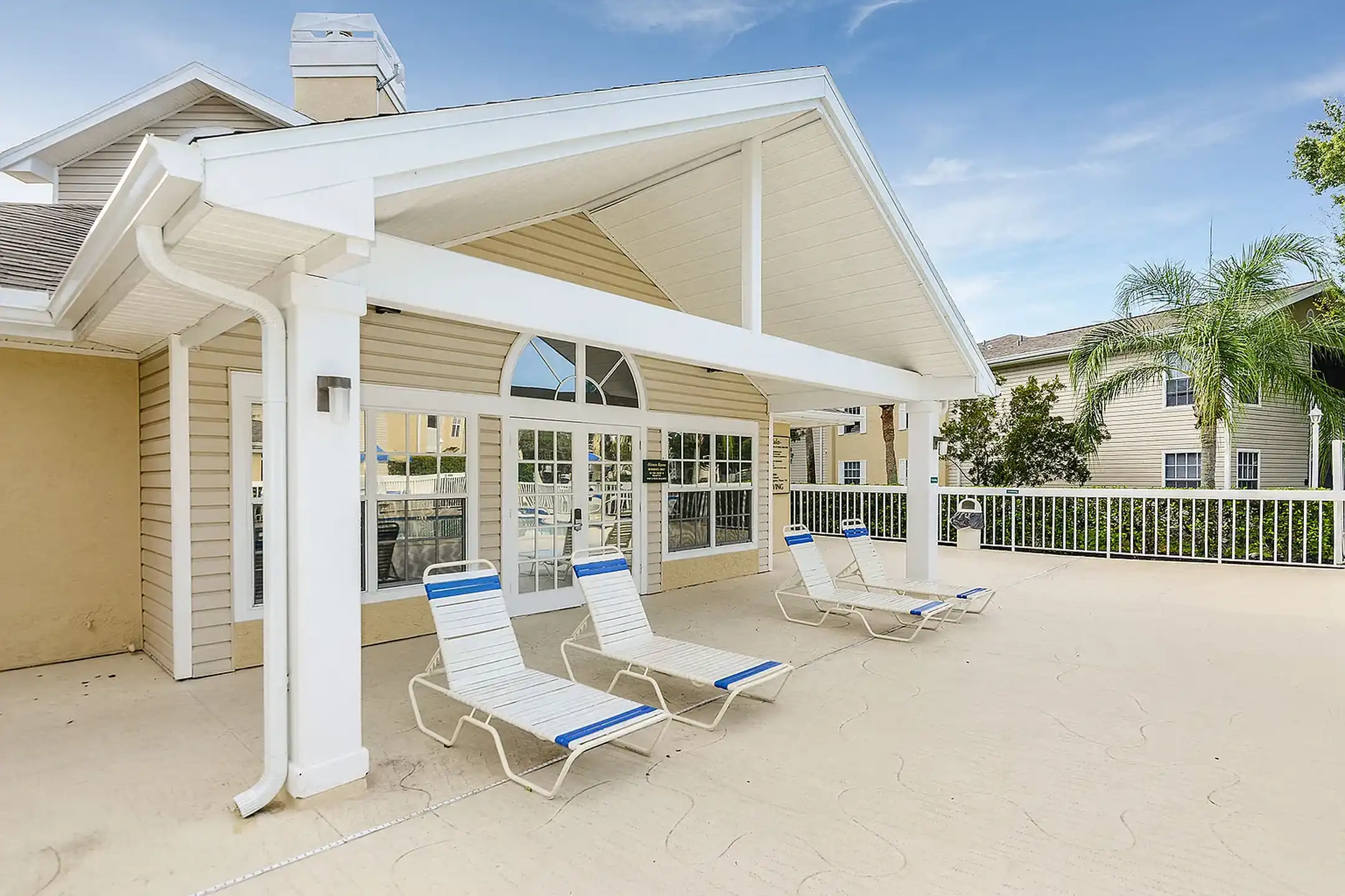 Hunters Glen Apartments - Sarasota, FL 34237 | ApartmentGuide.com